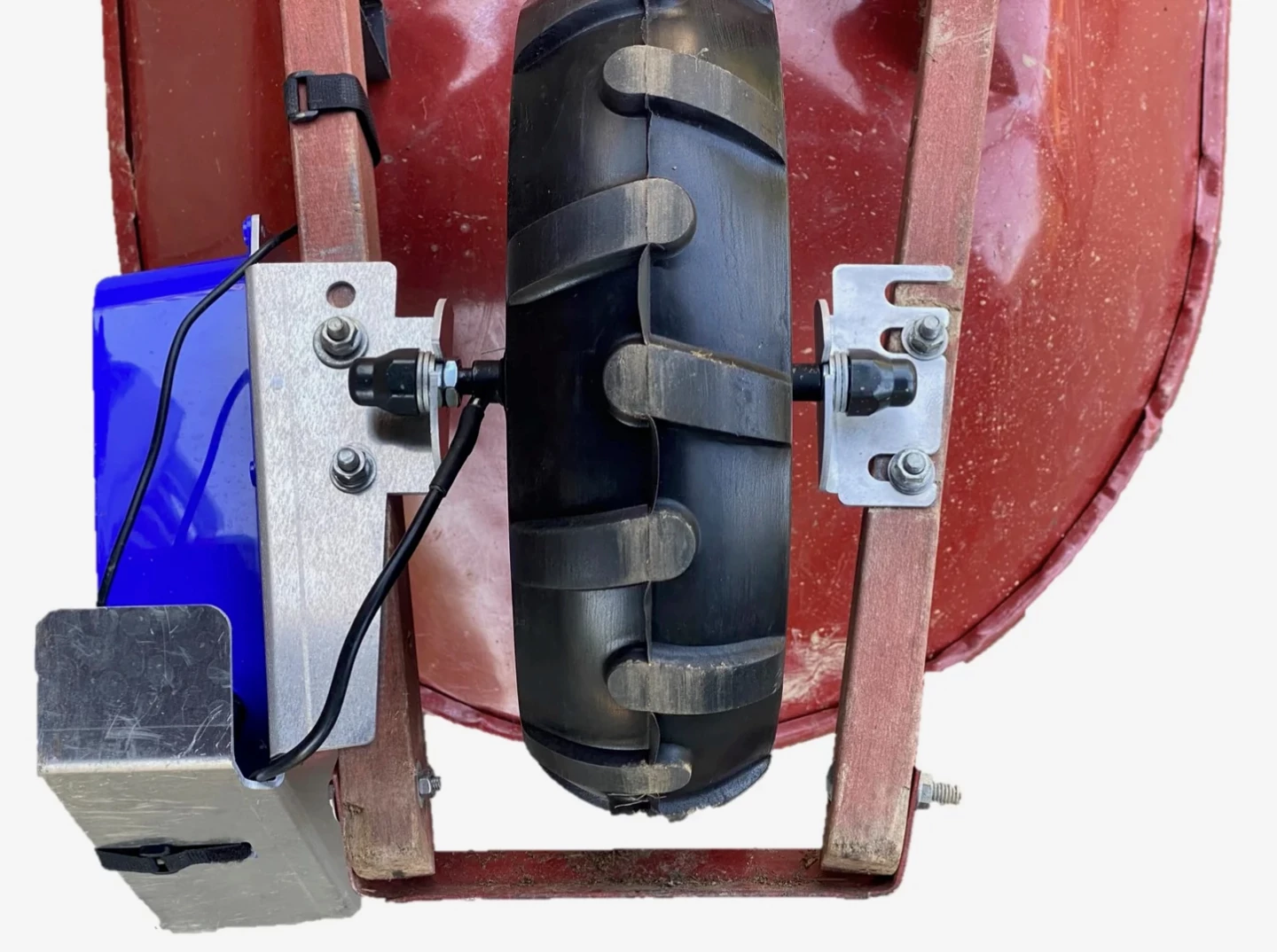 Electric wheel kit transforms wheelbarrows into motorized monsters