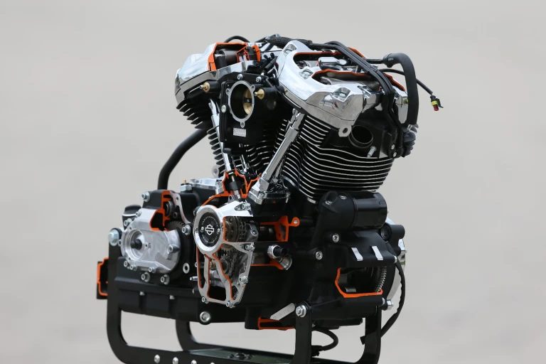Harley-Davidson's all-new V-Twin: More power, more torque, less ...