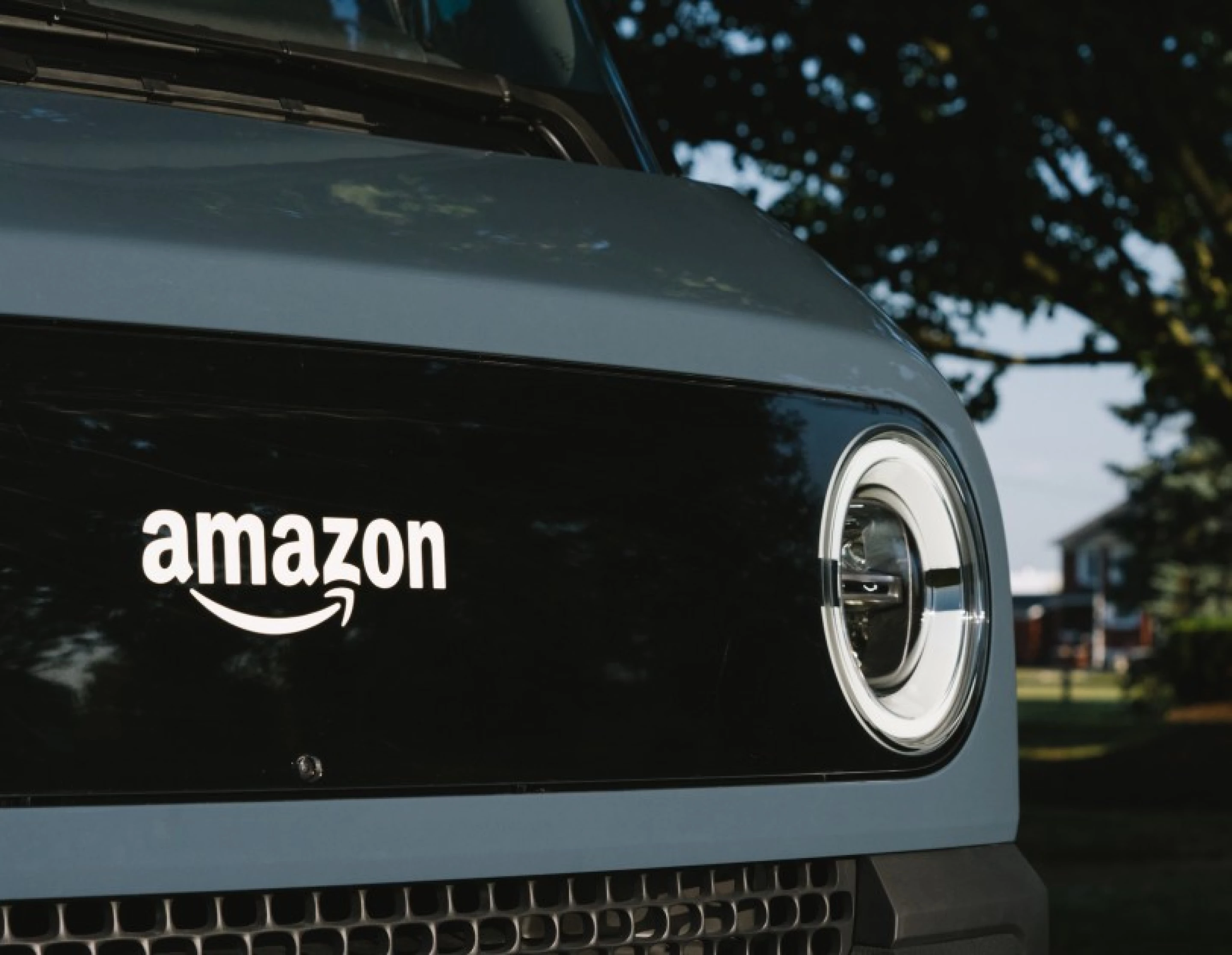 Rivian builds an all-electric delivery van for Amazon