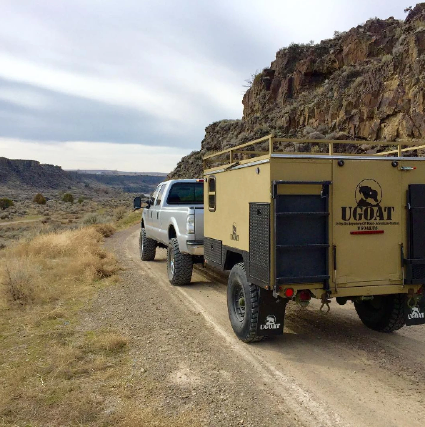 Military-inspired off-road multi-trailers explore the backcountry