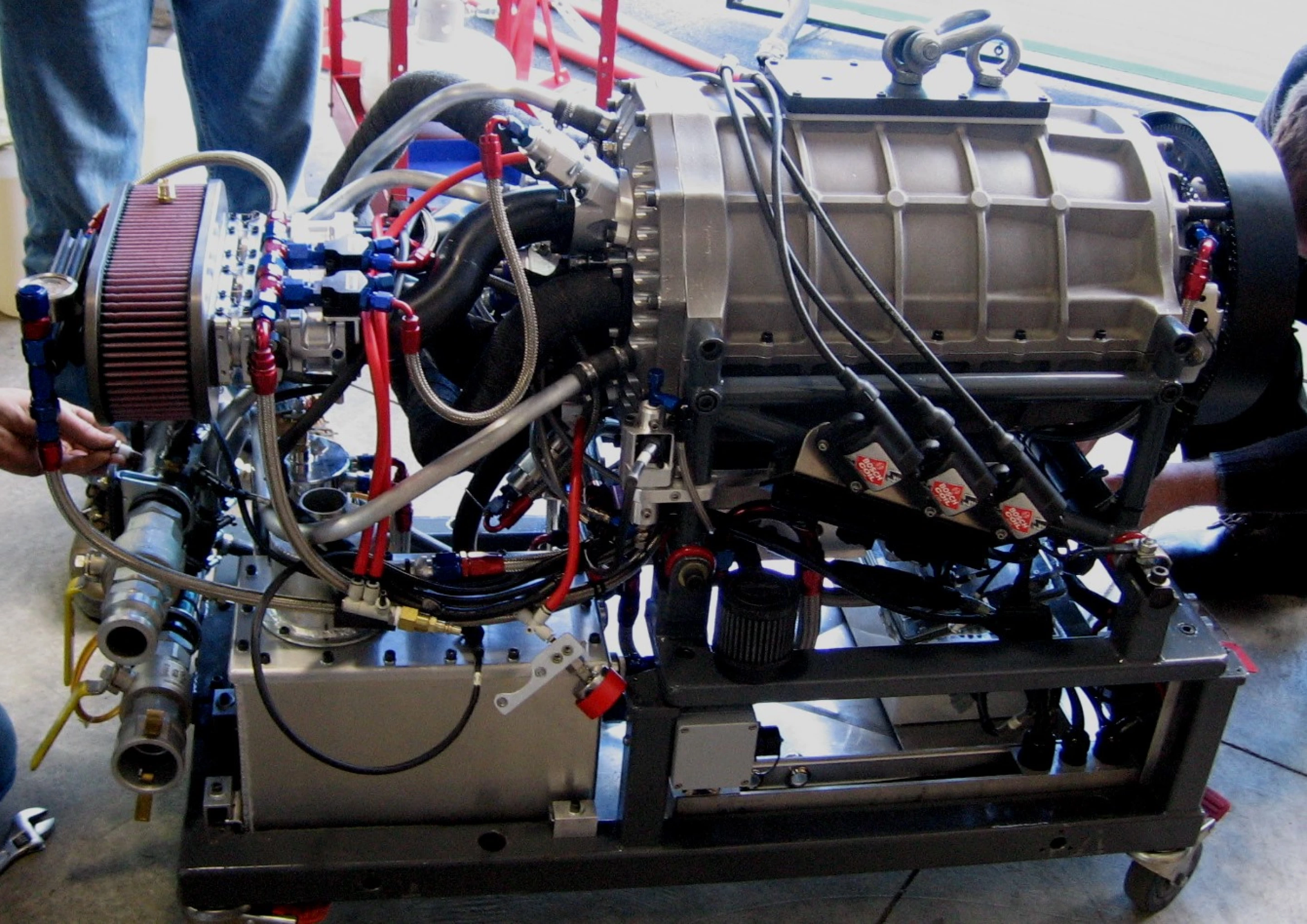 Duke Engines' incredibly compact, lightweight valveless axial engine