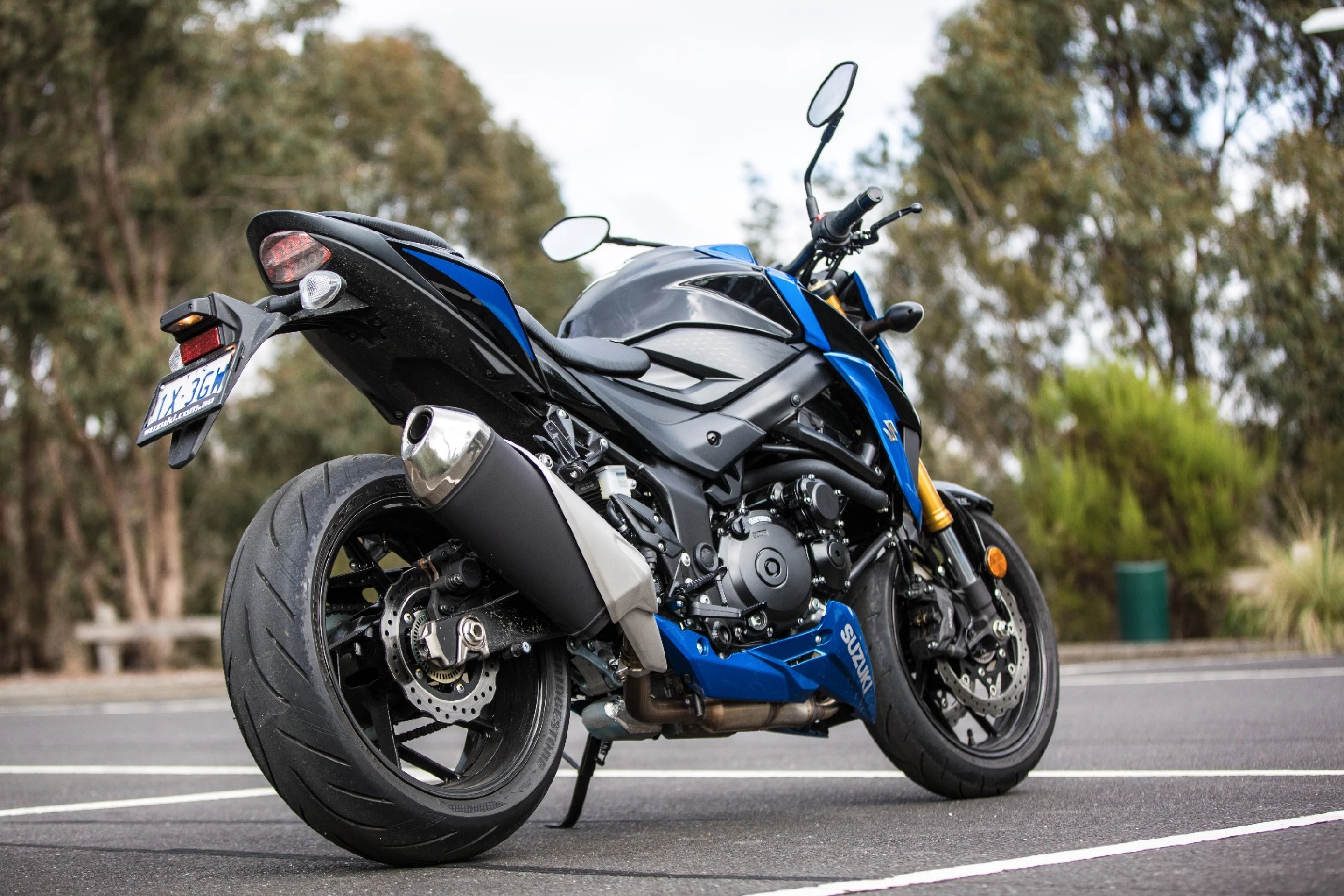 Review: 2017 Suzuki GSX-S750 shamelessly begs for a thrashing