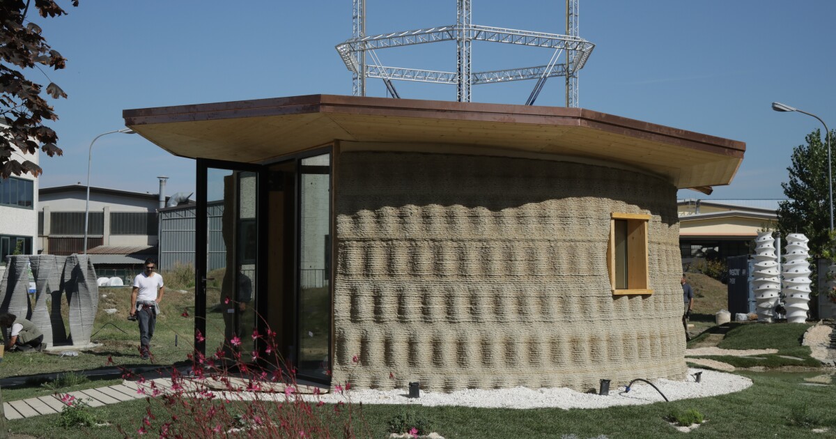 Prototype low-cost house is 3D-printed using mud