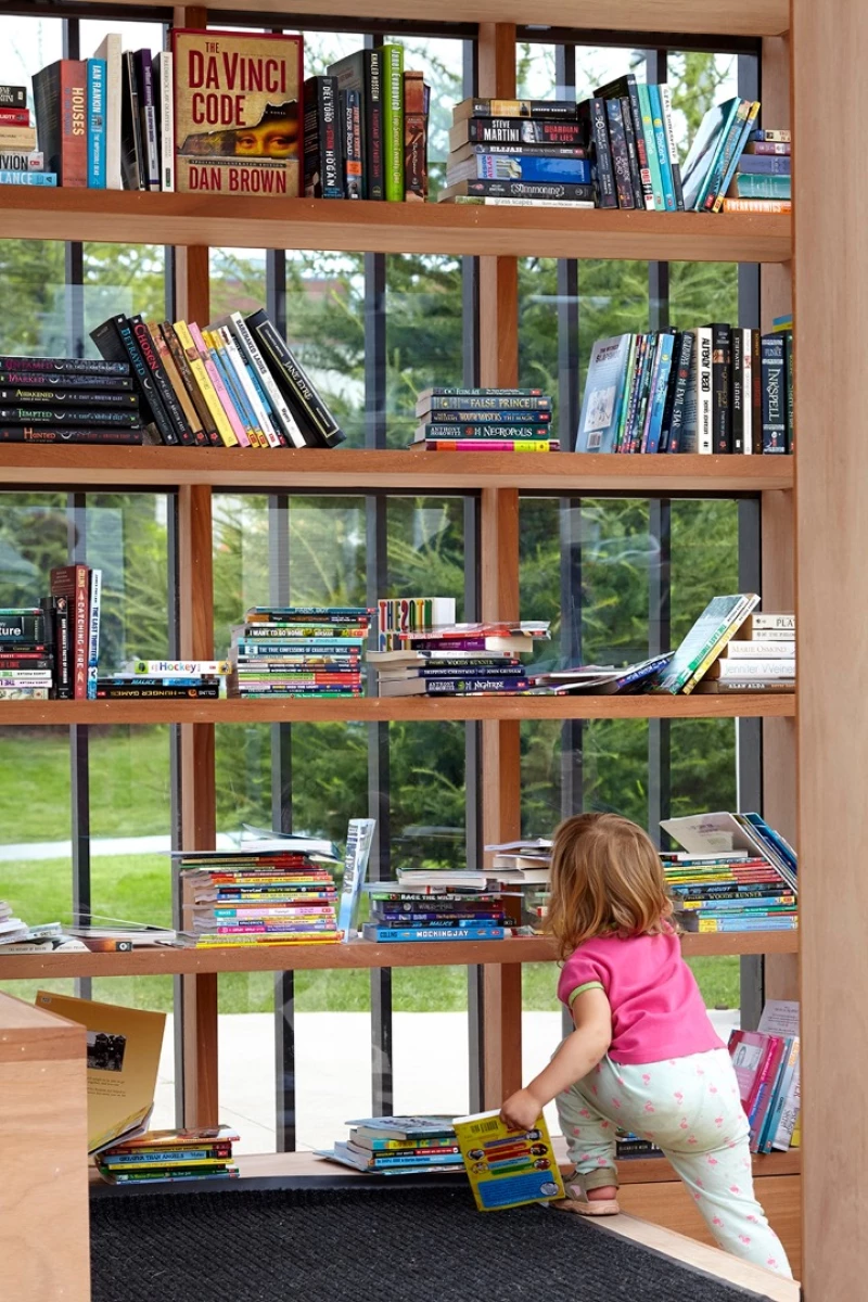 Story Pod lending library takes an open-book approach to reading