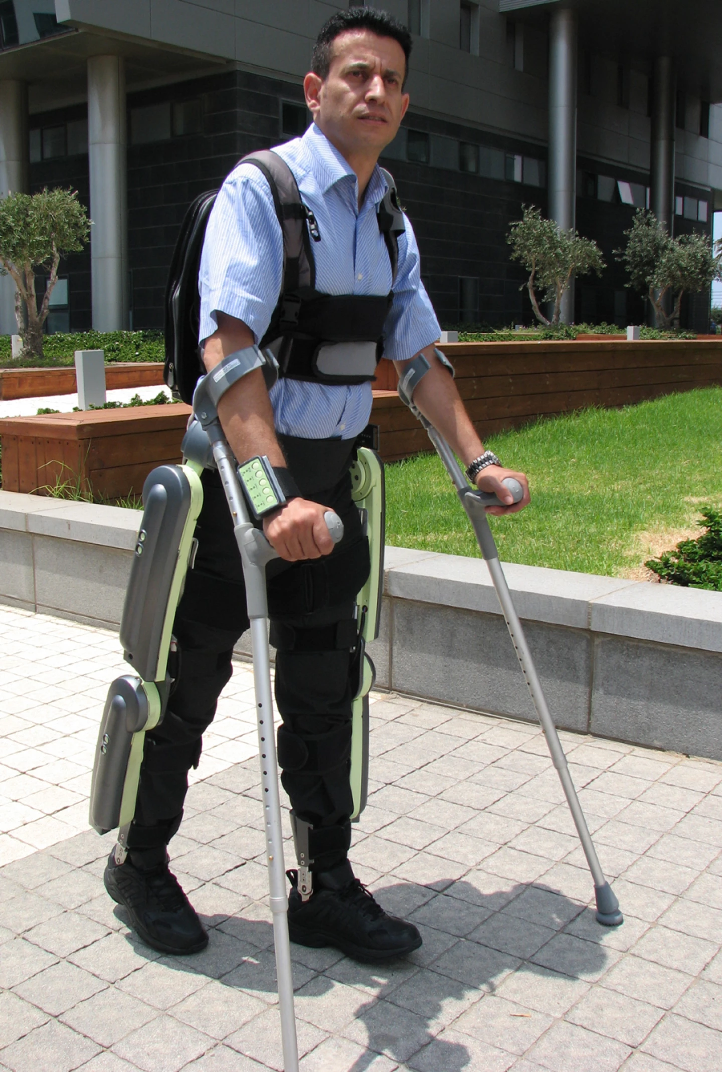 ReWalk robotic exoskeleton to go on sale in 2011