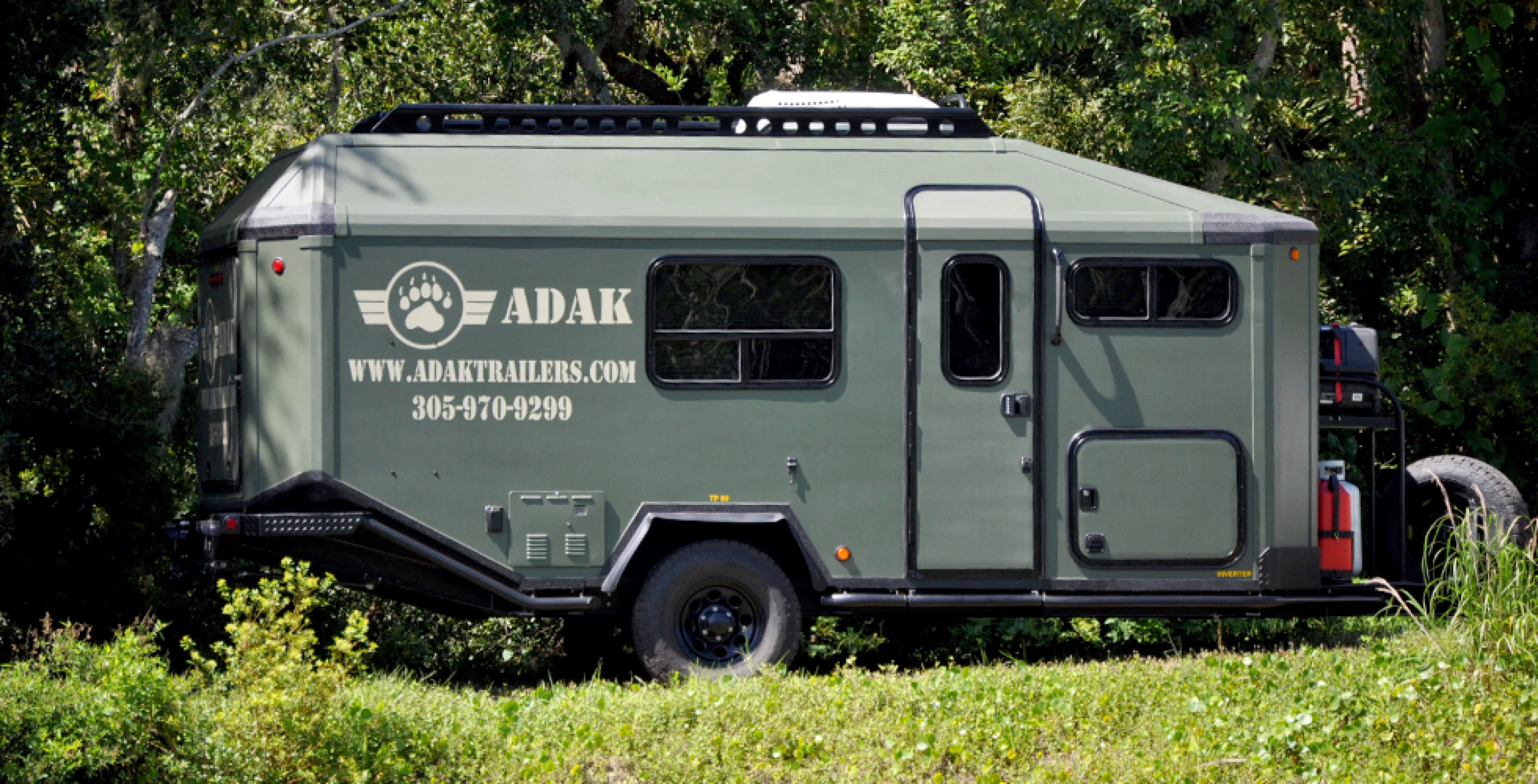 ADAK camping trailer keeps you cozy off the grid