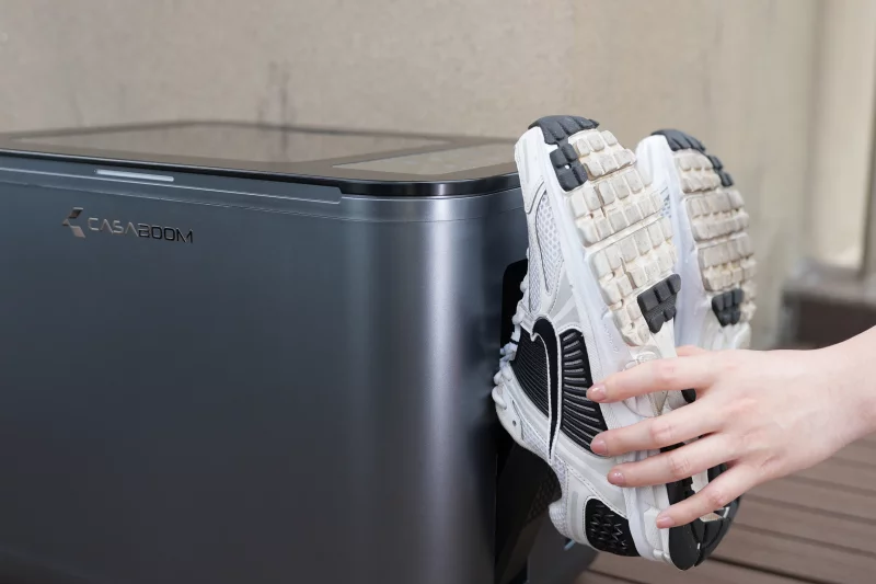 New shoe washer and dryer cleans and sanitizes footwear