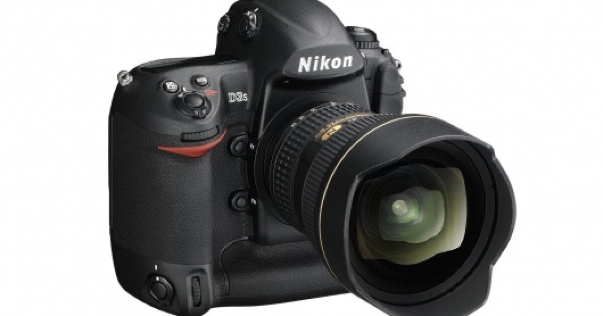 nikon d3x sensor