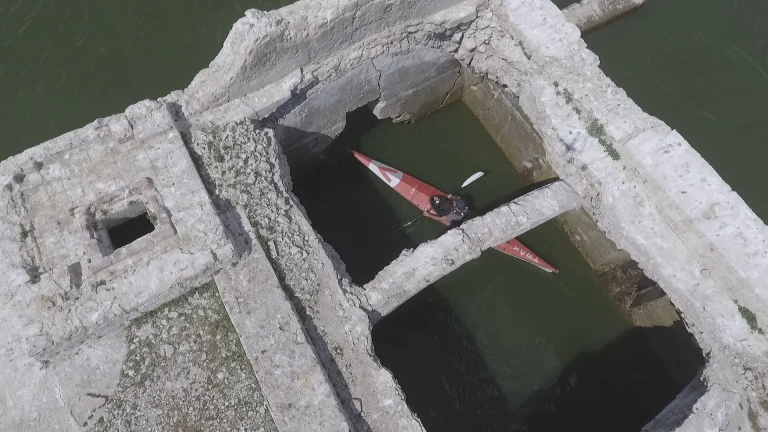 Collapsible, carbon-framed kayak gets to the water by train, plane and ...