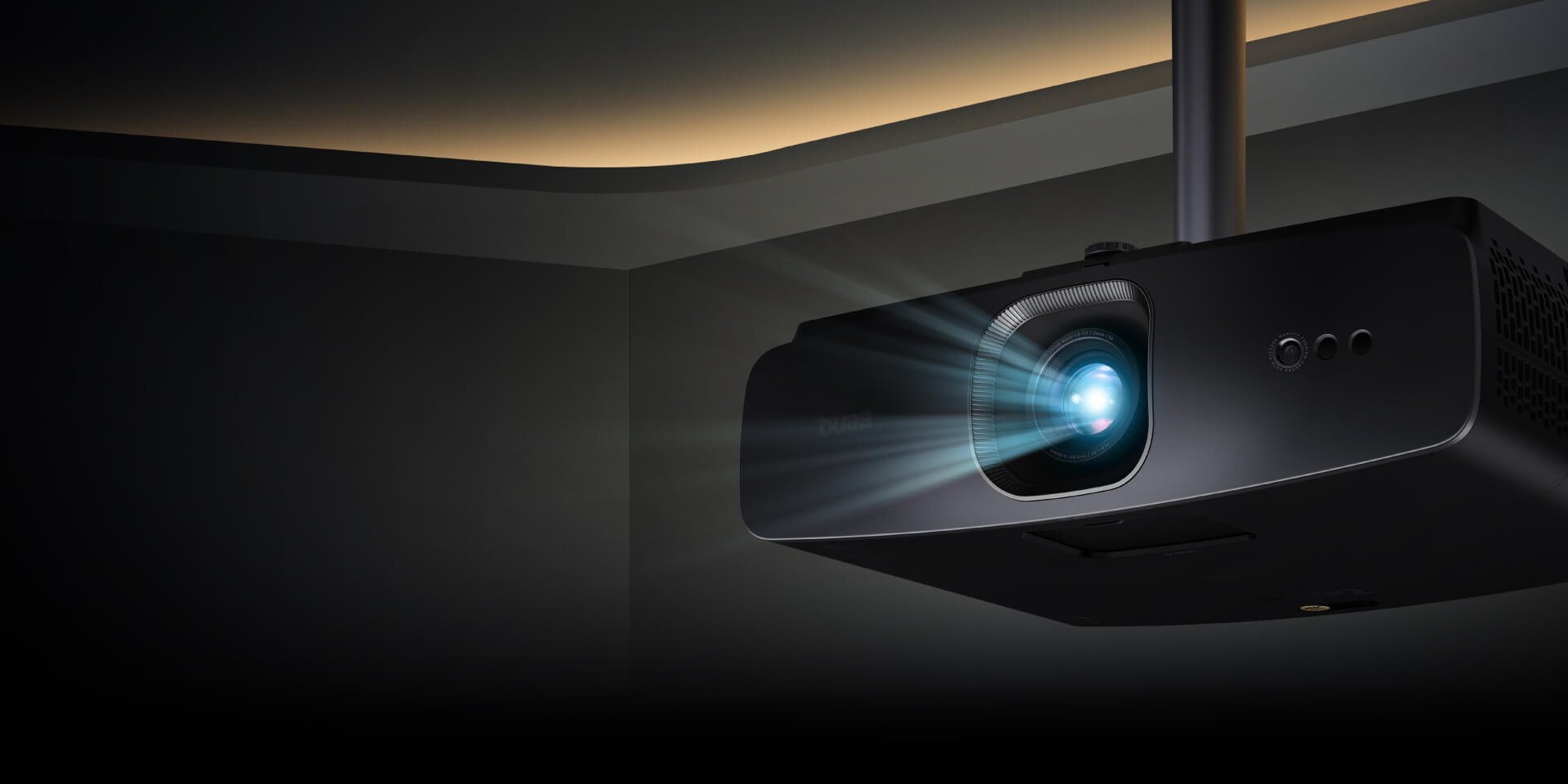 2,500-lumen 4K projector aims to make home cinema easier for beginners
