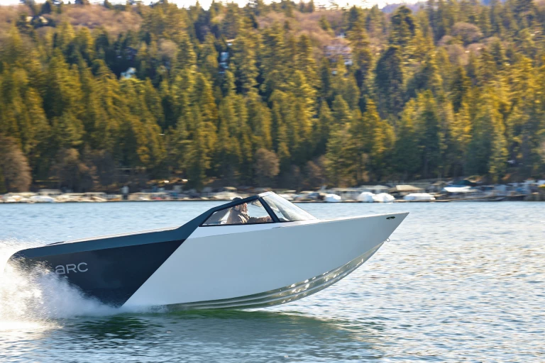 Startup aims to make waves with powerful long-range electric cruiser