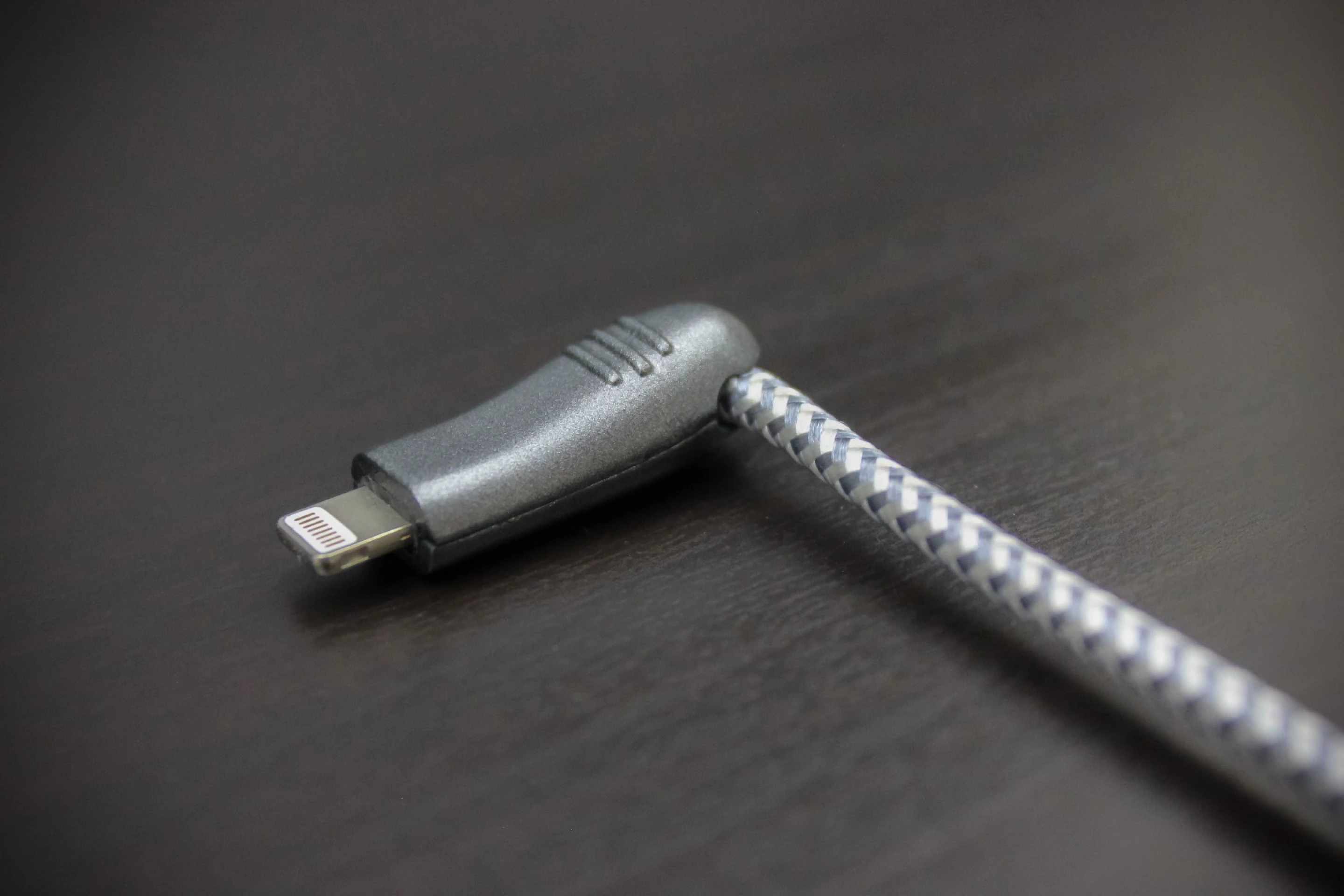 Rotating charger cable stays flexible to avoid the fray