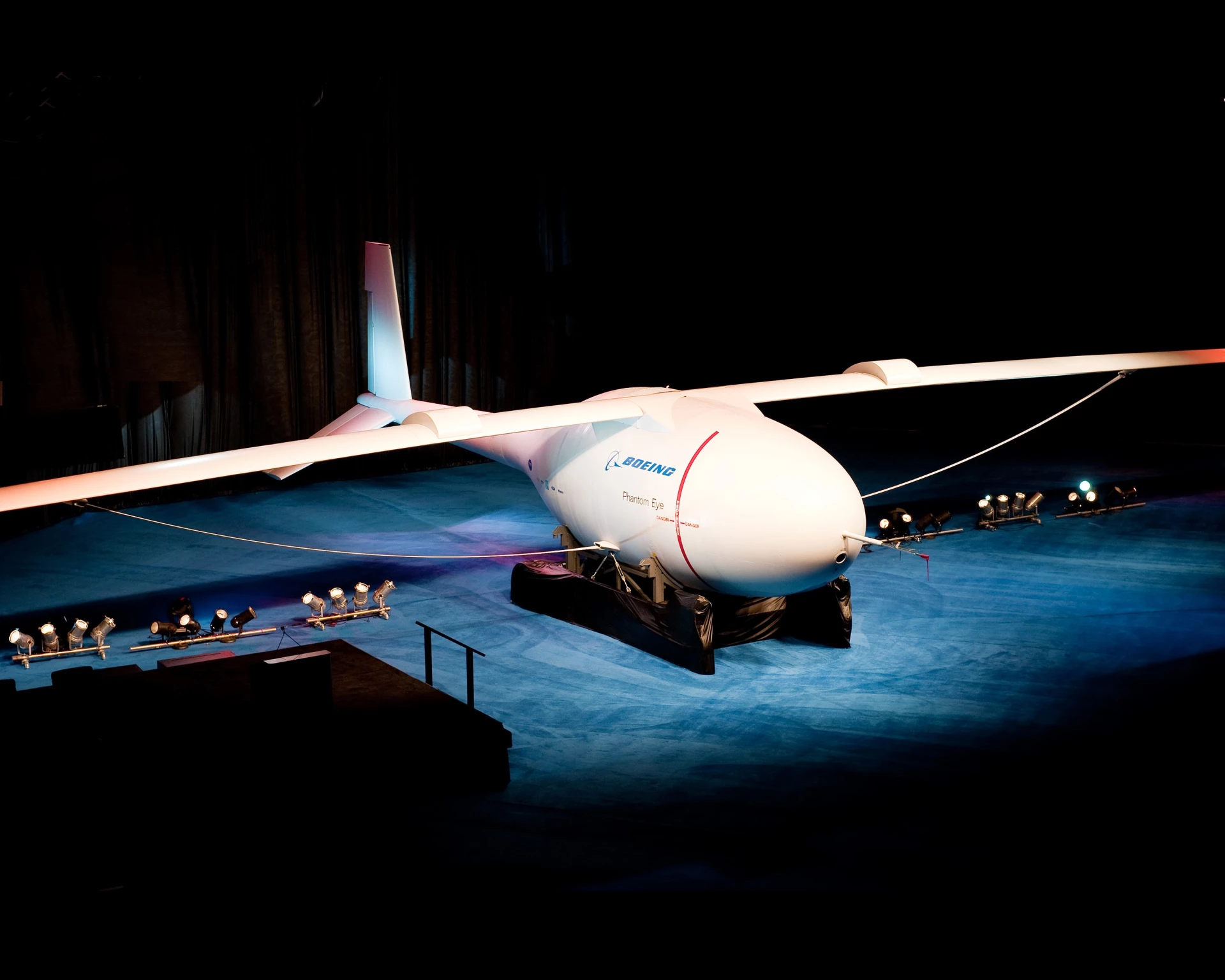 Long-endurance, hydrogen-powered Phantom Eye UAV unveiled