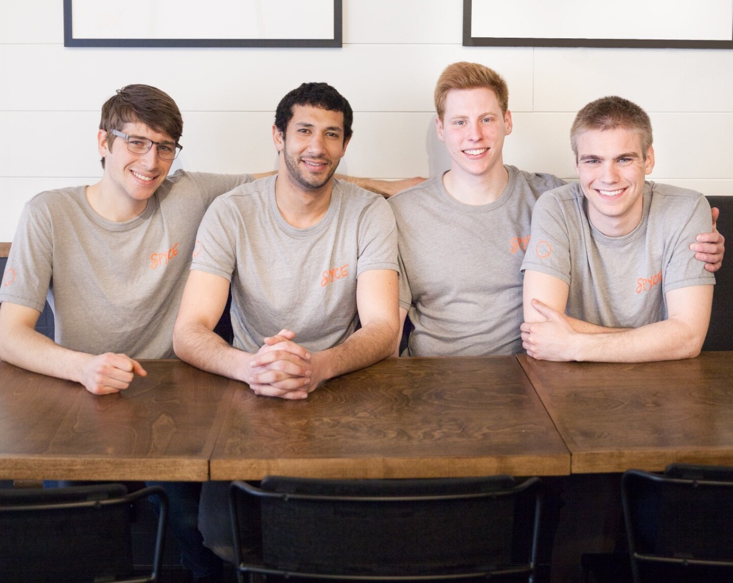 Restaurant keeps its prices down – with a robotic kitchen