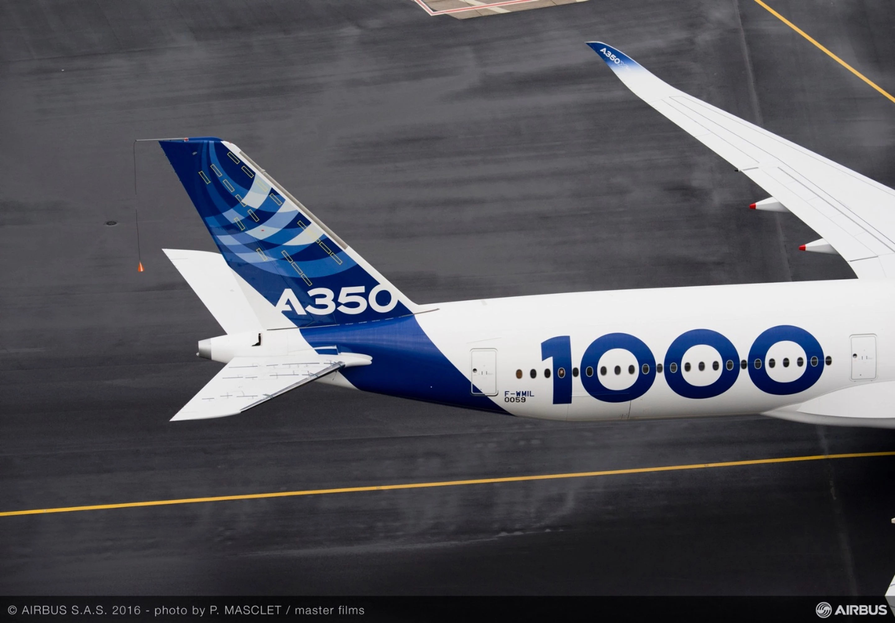Airbus A350-1000 makes maiden flight