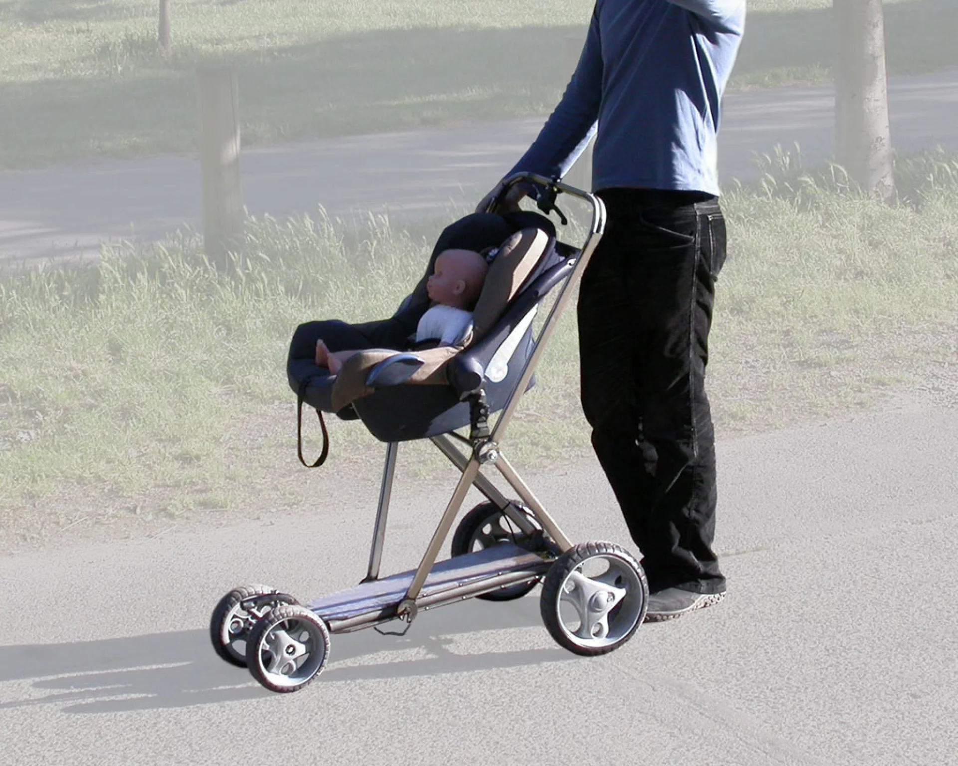 Roller Buggy – the baby stroller/scooter hybrid for kids on the fast track