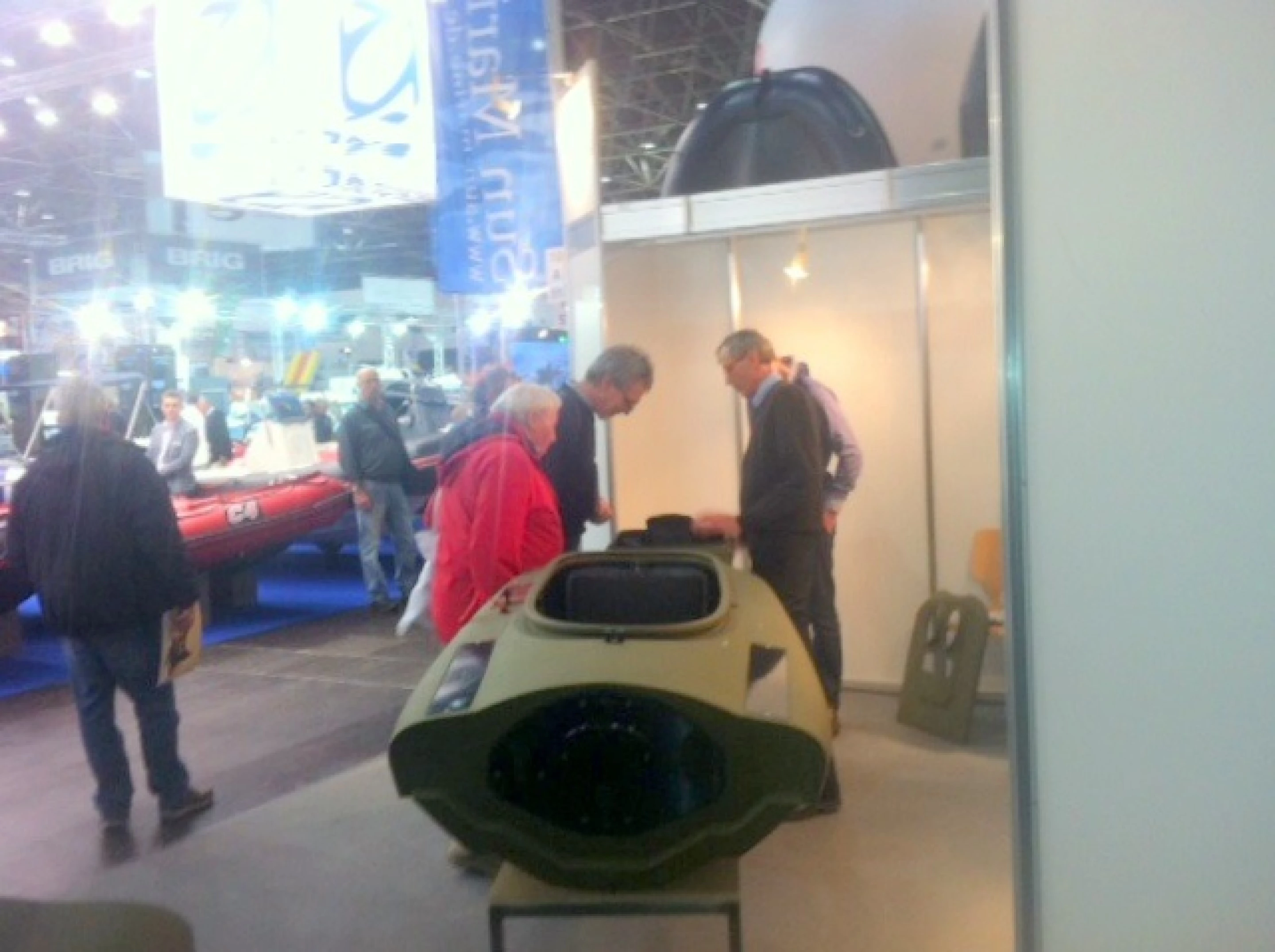 Mokai jet-drive boat breaks down into three nesting pieces for easy ...
