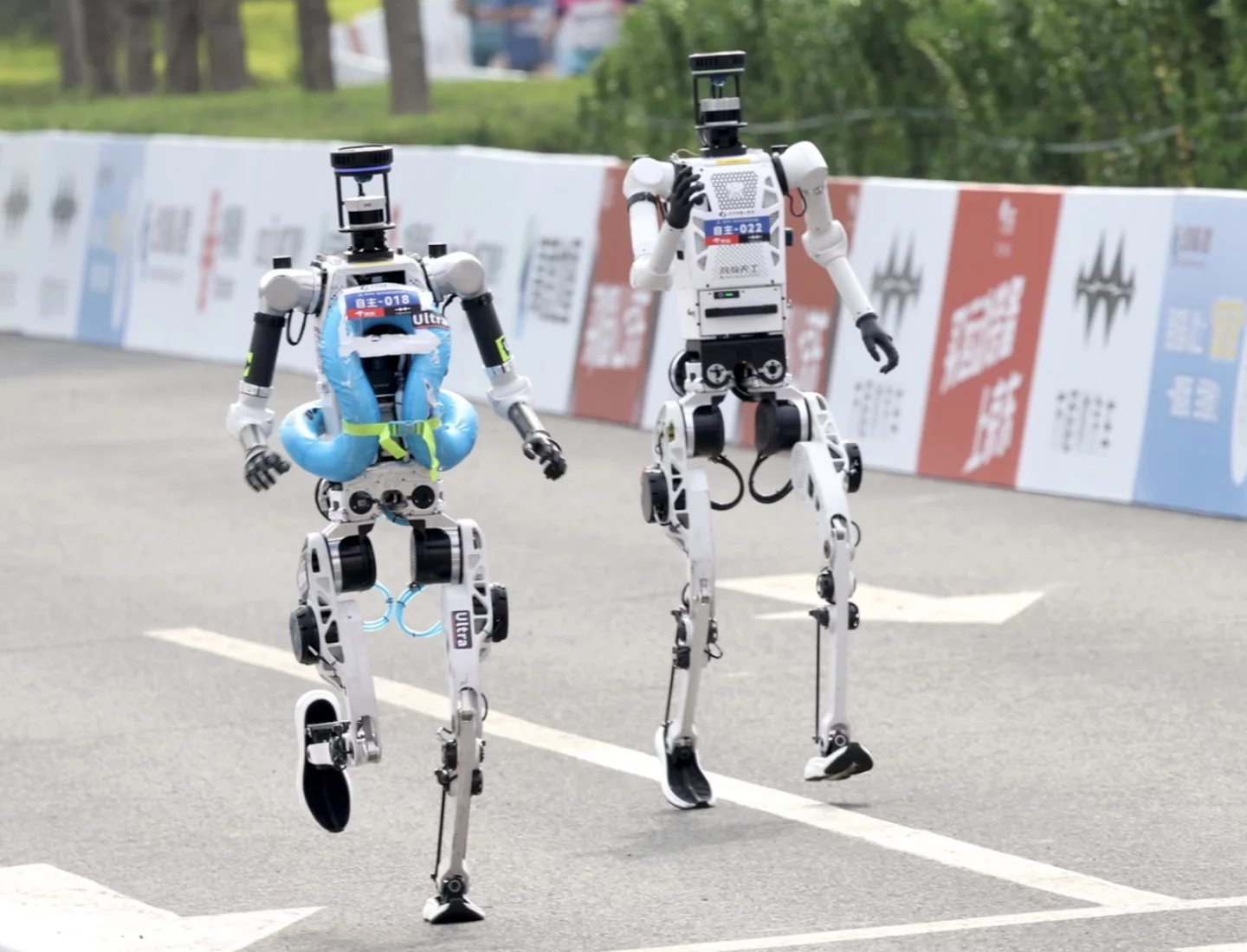 Robot wins half marathon faster than human record