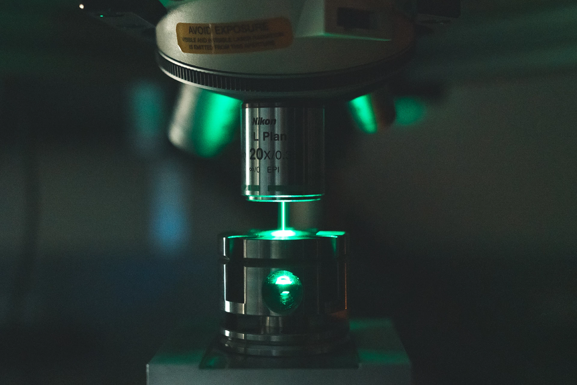 Stanford scientists turn fossil fuel molecule into pure diamond