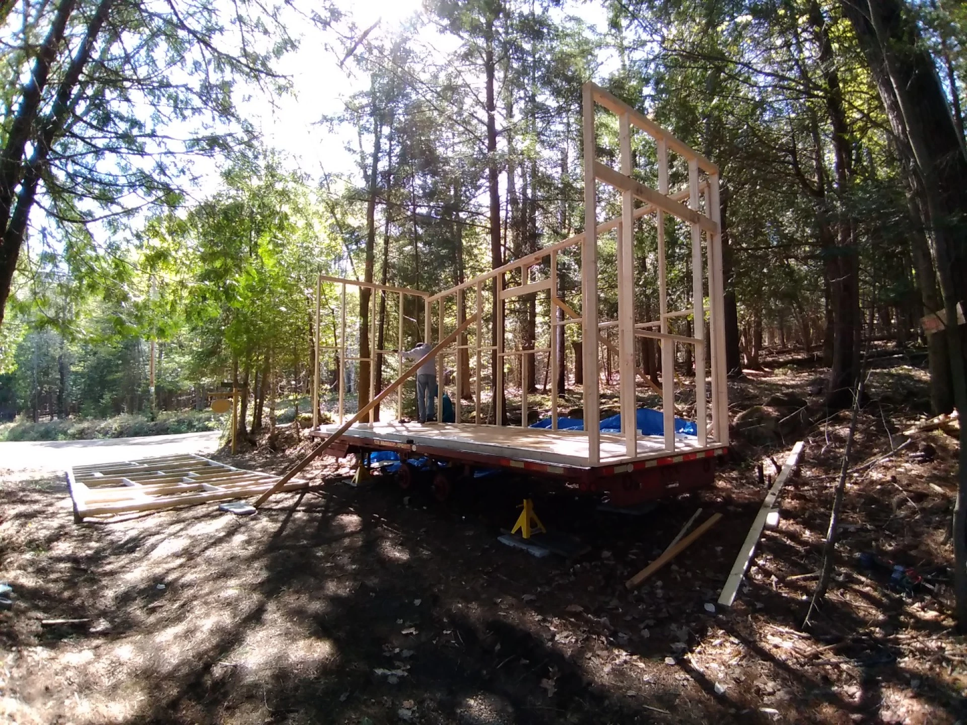 Engineering grad builds Tiny House with an elevator bed for just $15k