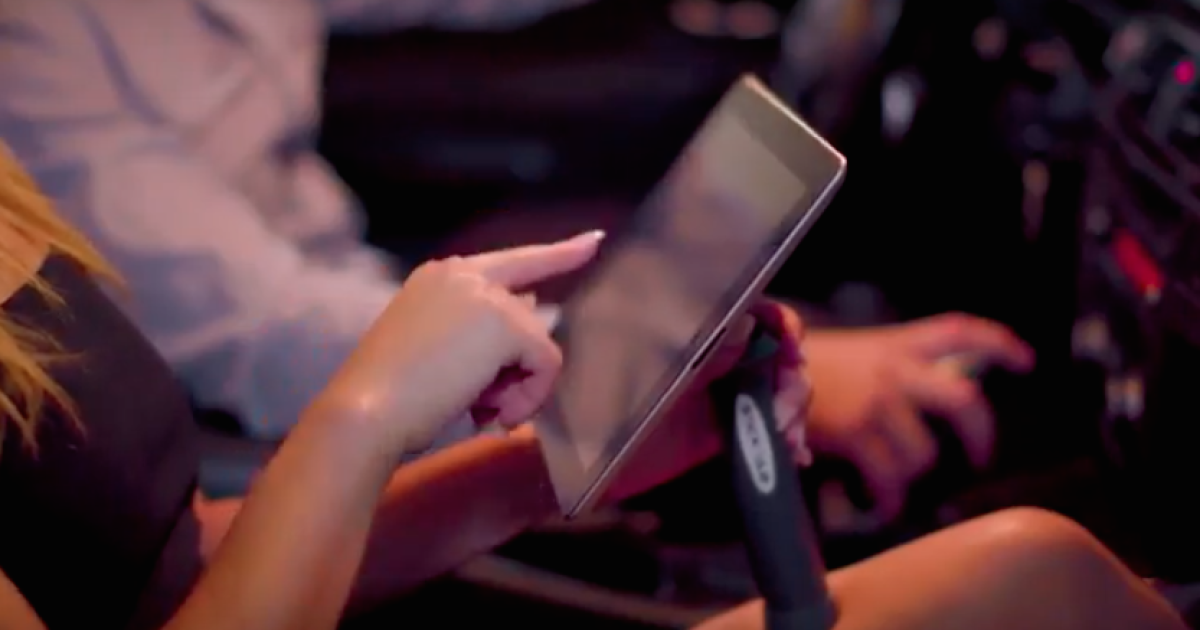 Stick Tab: Never drop your tablet again