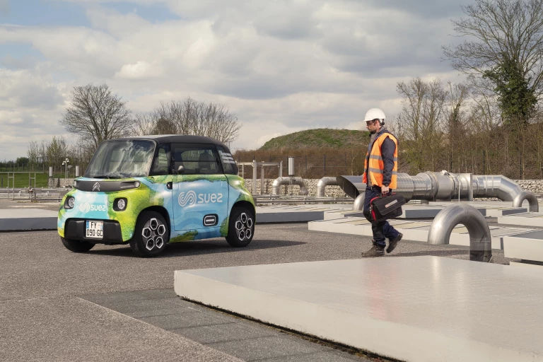 Citroën puts tiny electric pod to work with My Ami Cargo edition