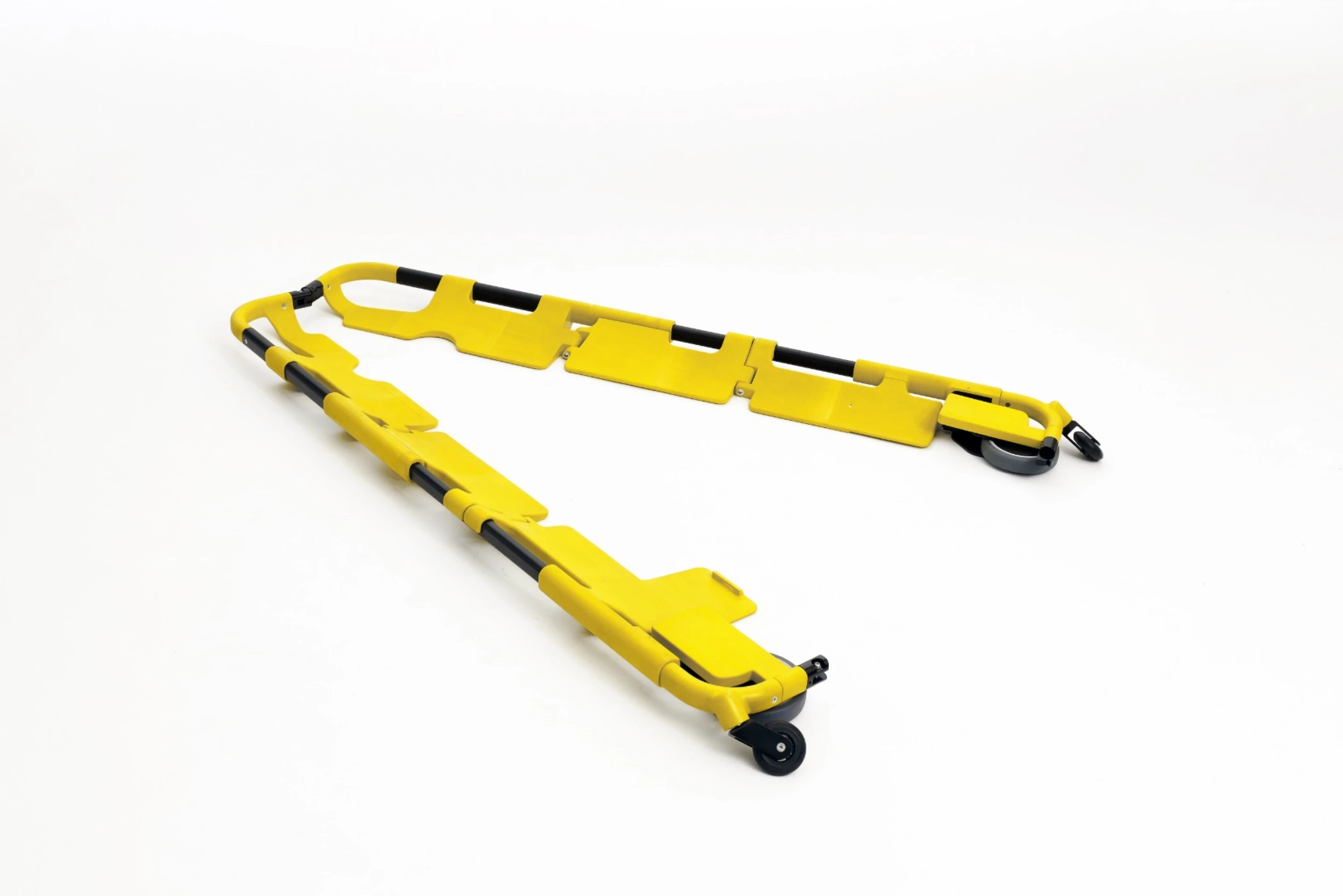 Scoop stretcher can transform to a lightweight wheelchair in seconds