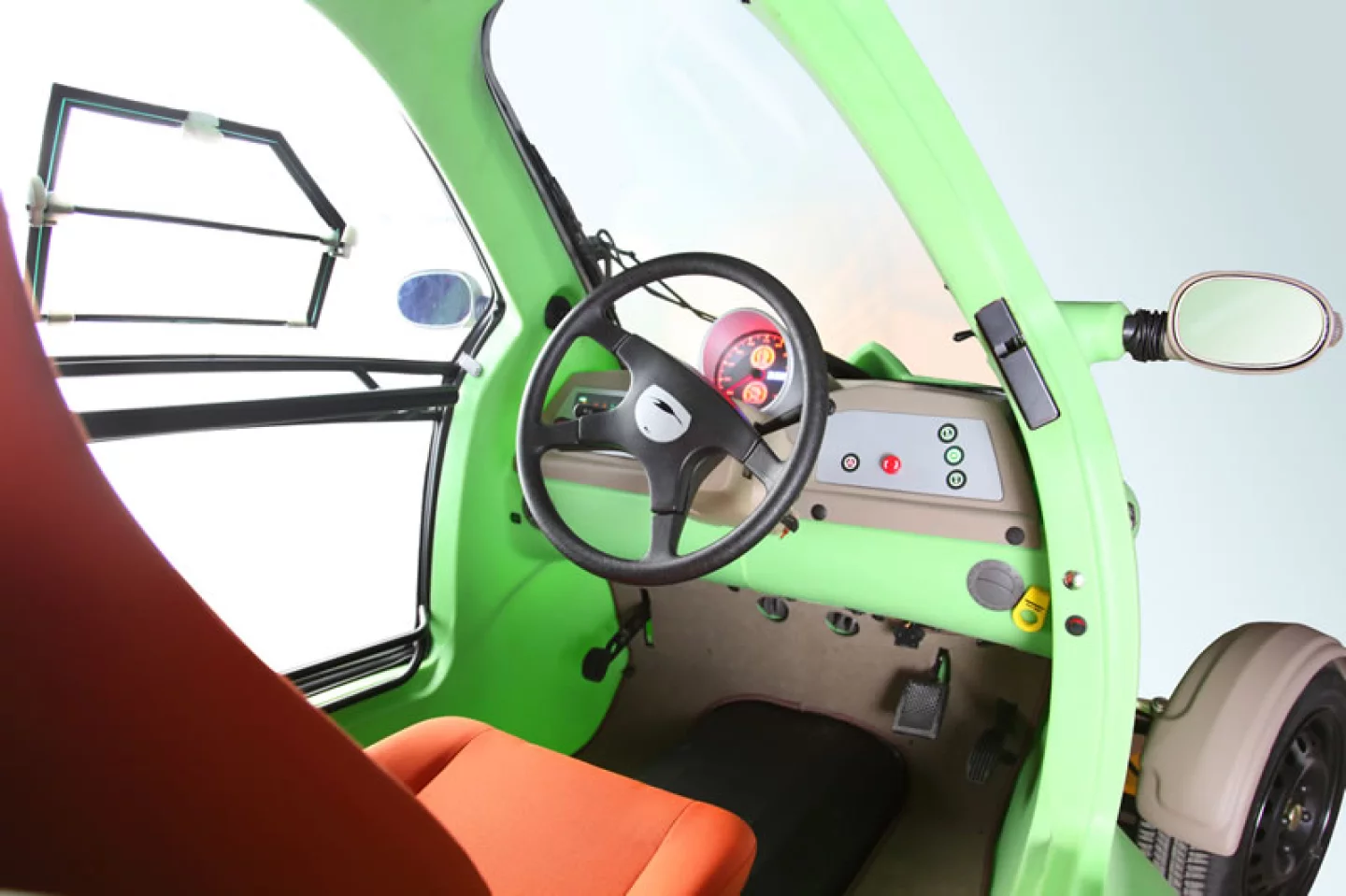 East European EV heads for the New World