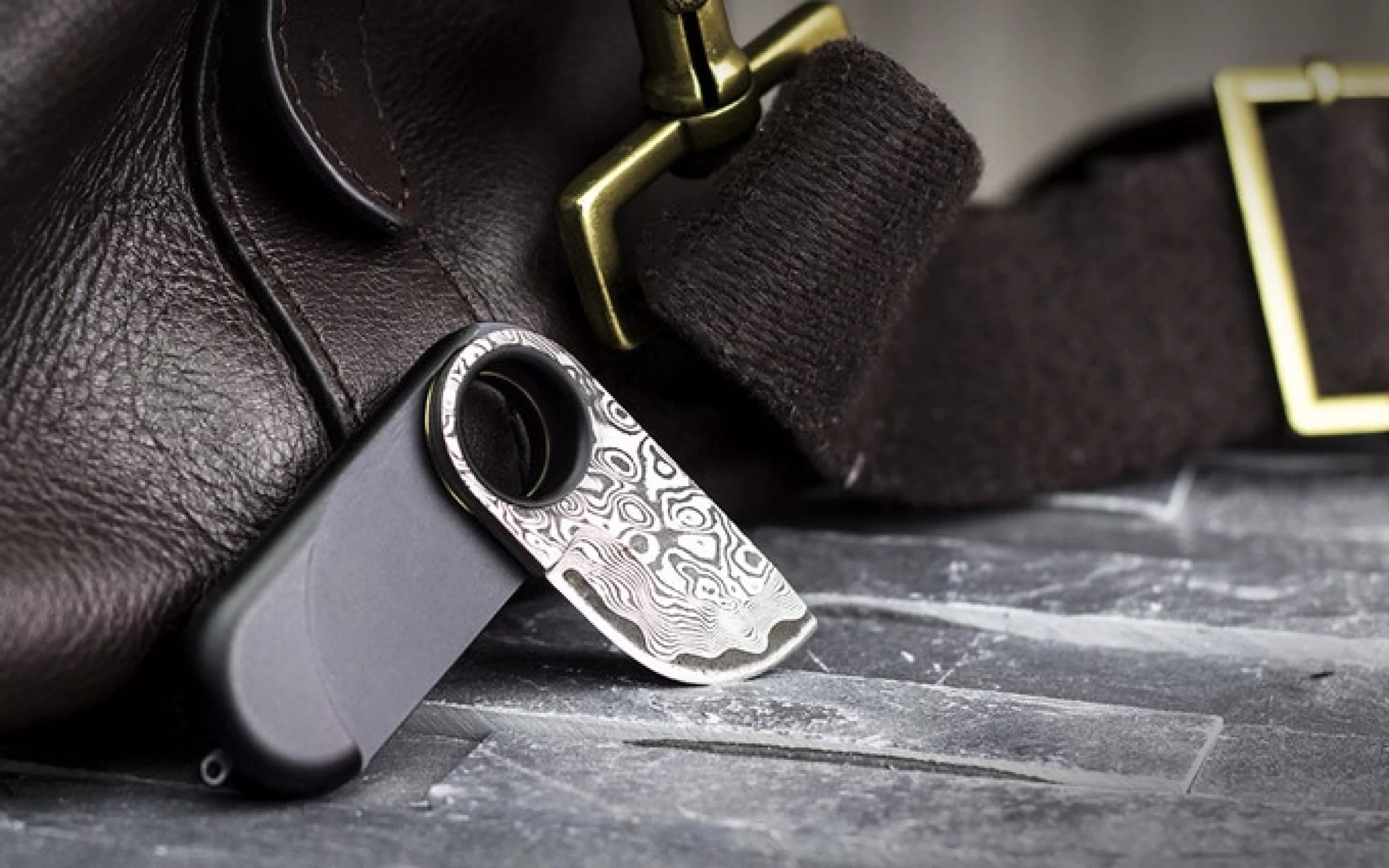 Omni blade is world's smallest "Damascus" pocket knife