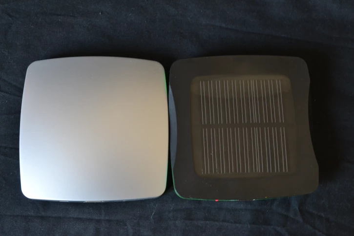 Review: XD Design's Window and Port Solar Chargers