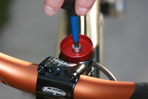 StemCAPtain - not a bike lock, but a bike CLOCK