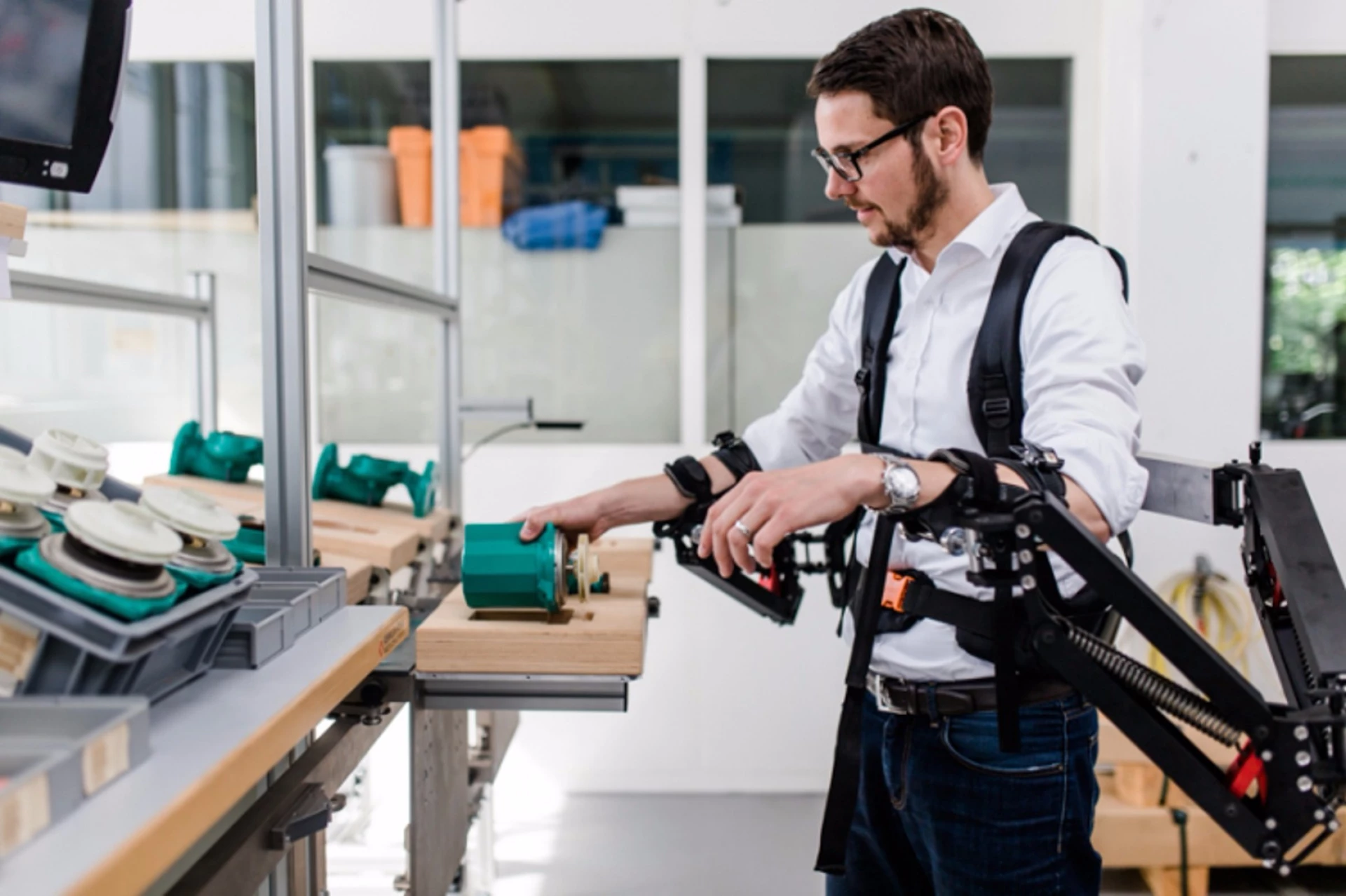 Robo-Mate exoskeleton aims to lighten the load for industry