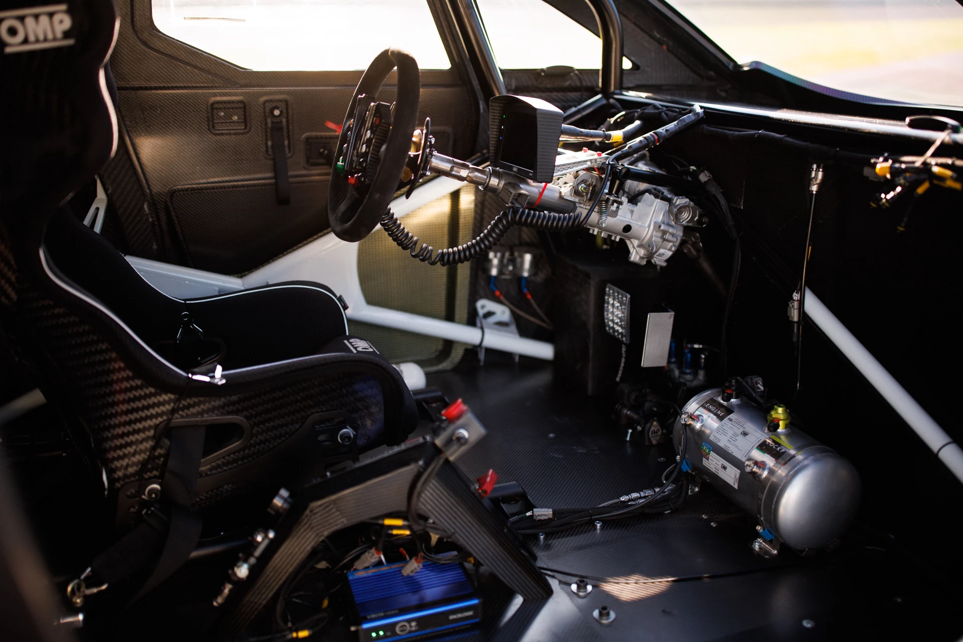Ford's 1,400-hp electric SuperVan 4.2 will basically fly up Pikes Peak