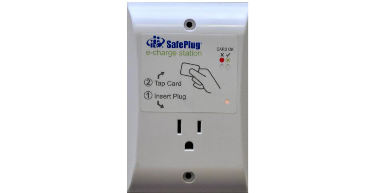 SafePlug pay-per-use outlet provides recharging on the road
