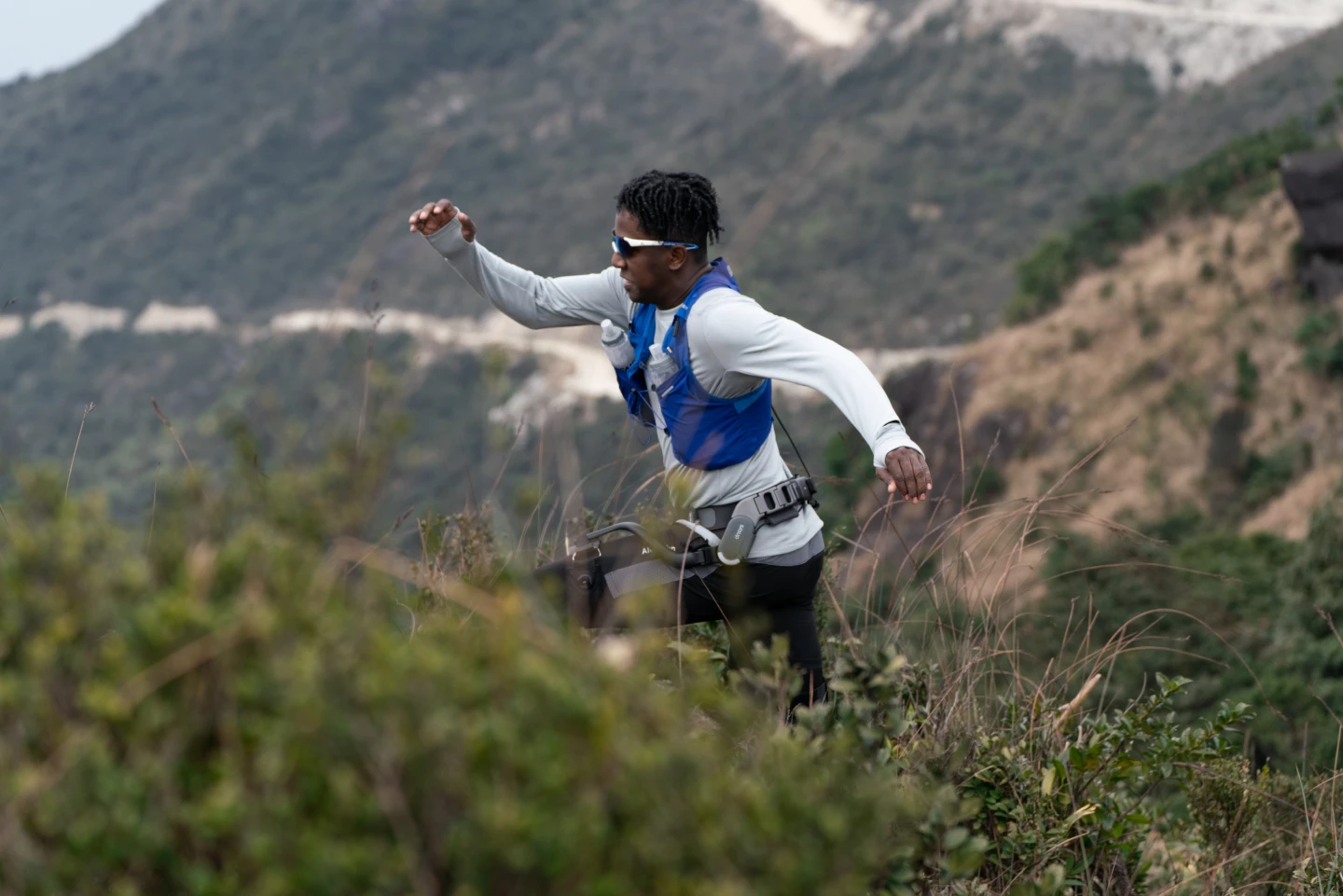 All-terrain exoskeleton turns your body into a superhuman e-hiker