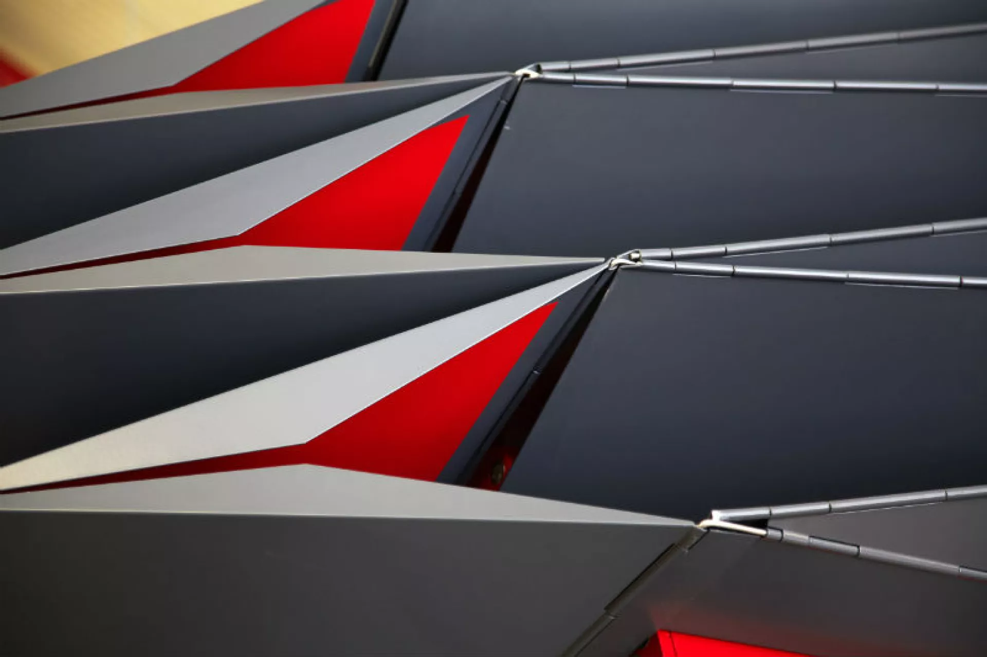 Architects re-imagine kiosk as fan-like folding structure