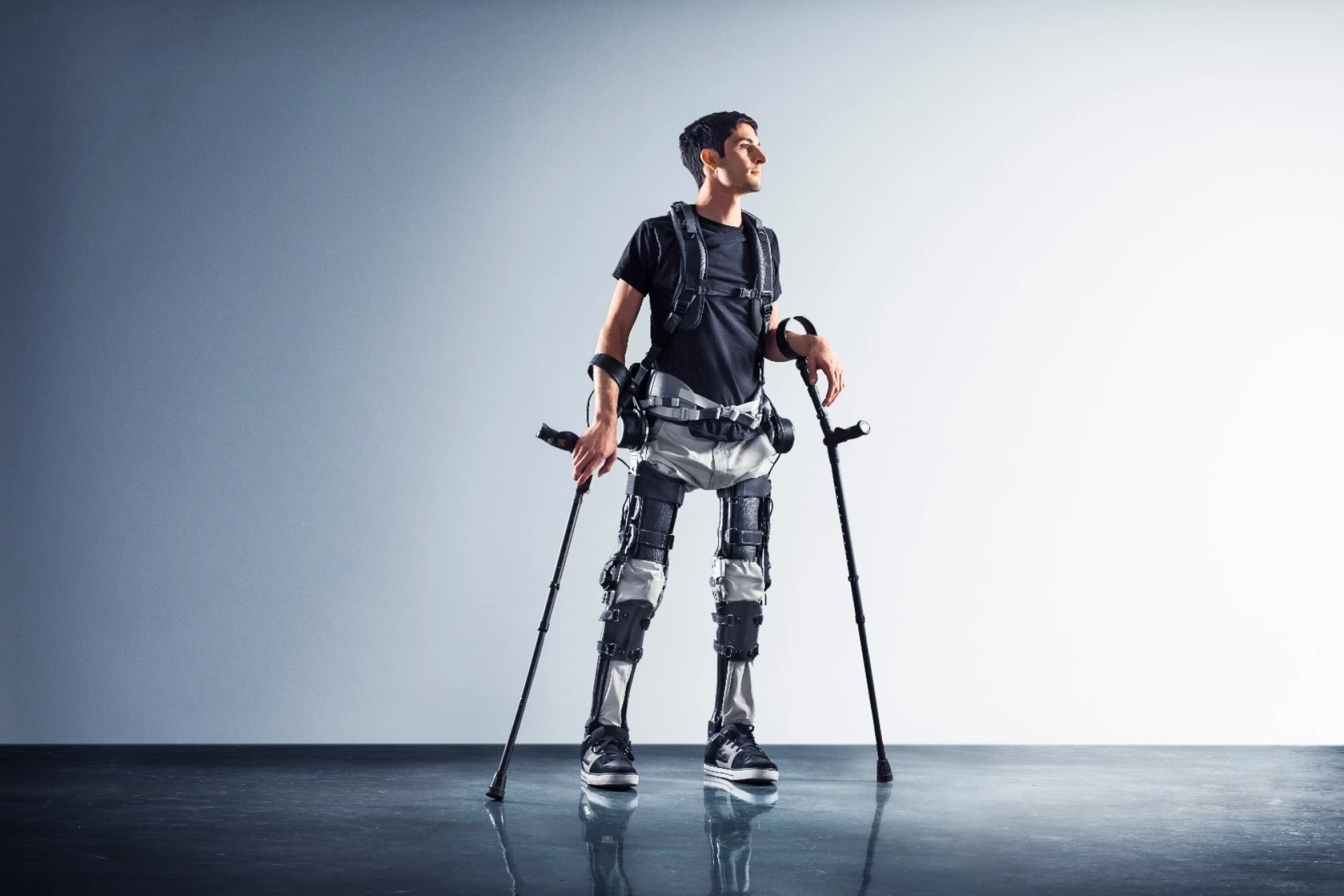 suitX announces "world's most affordable" powered exoskeleton – the Phoenix