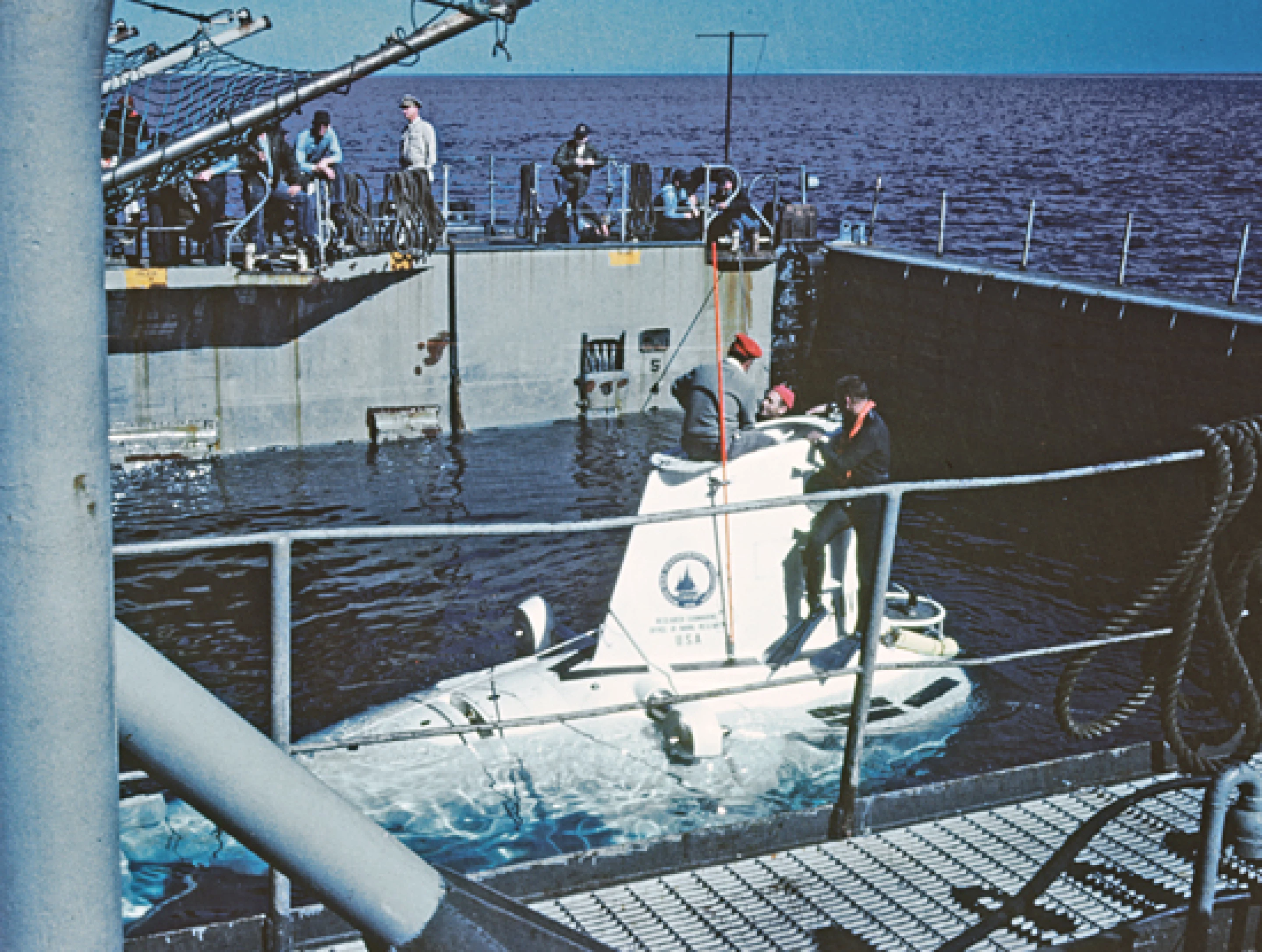 Upgraded Alvin submersible sets sail