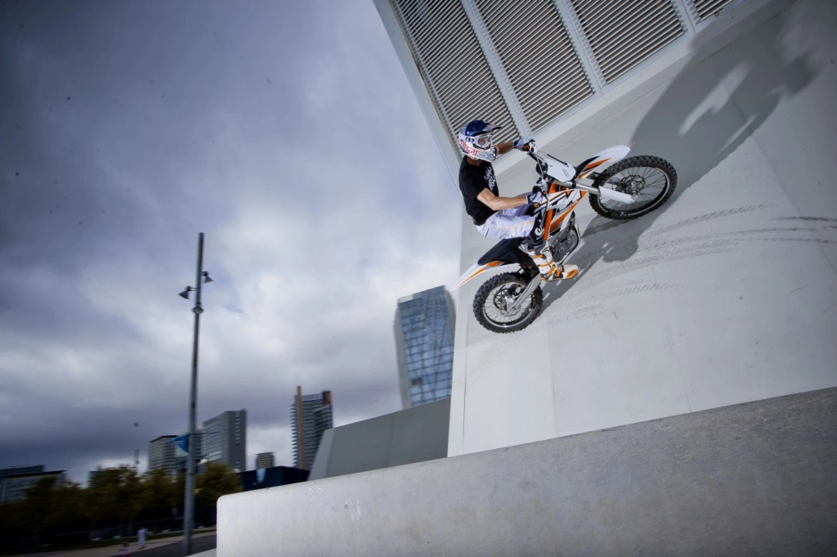 Bad news for Zero? KTM becomes the first major factory to release an ...