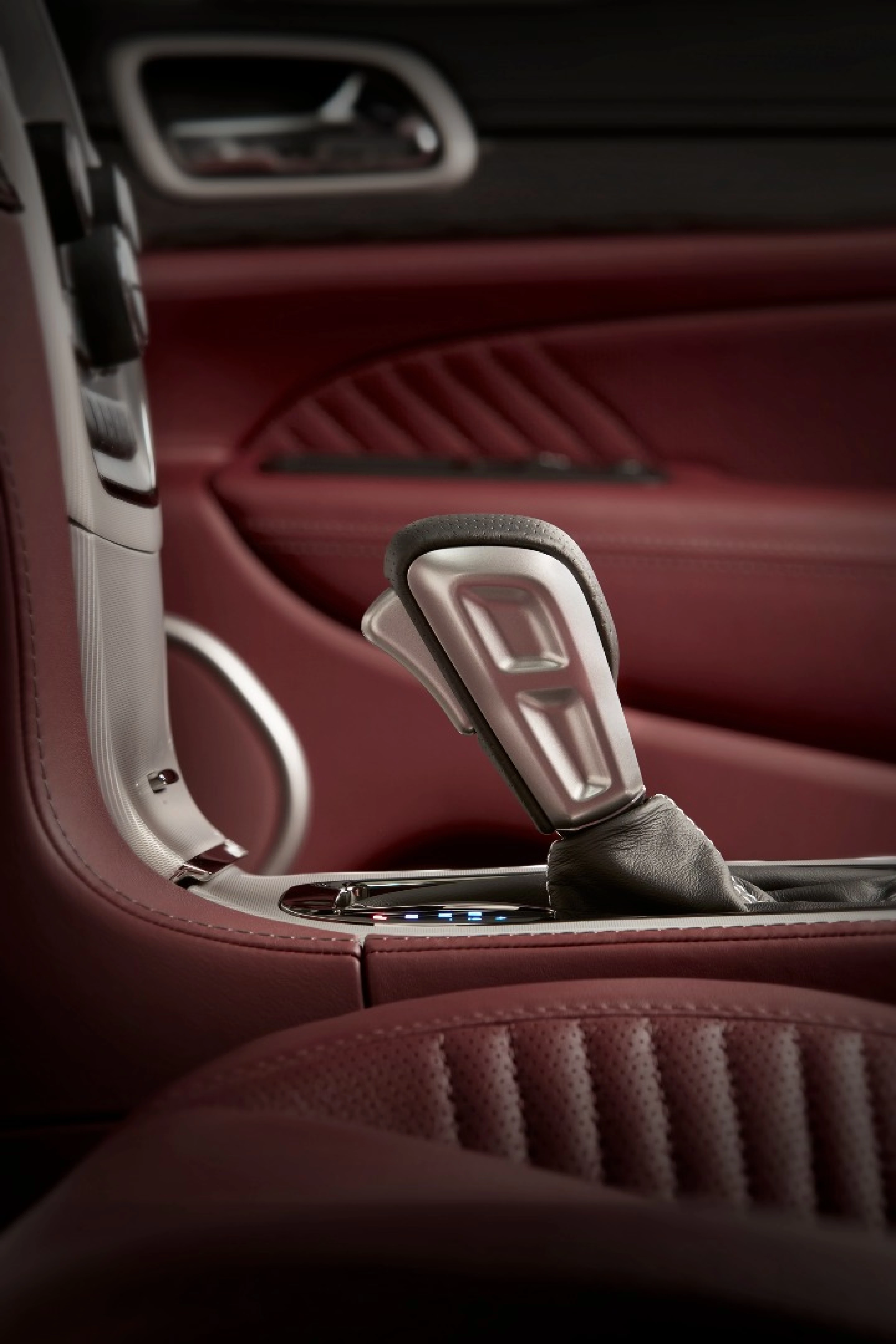 Hellcat V8 helps Grand Cherokee become the world's most powerful SUV