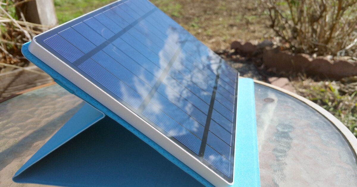 Review: Soaking up sunlight with the Solartab solar charger