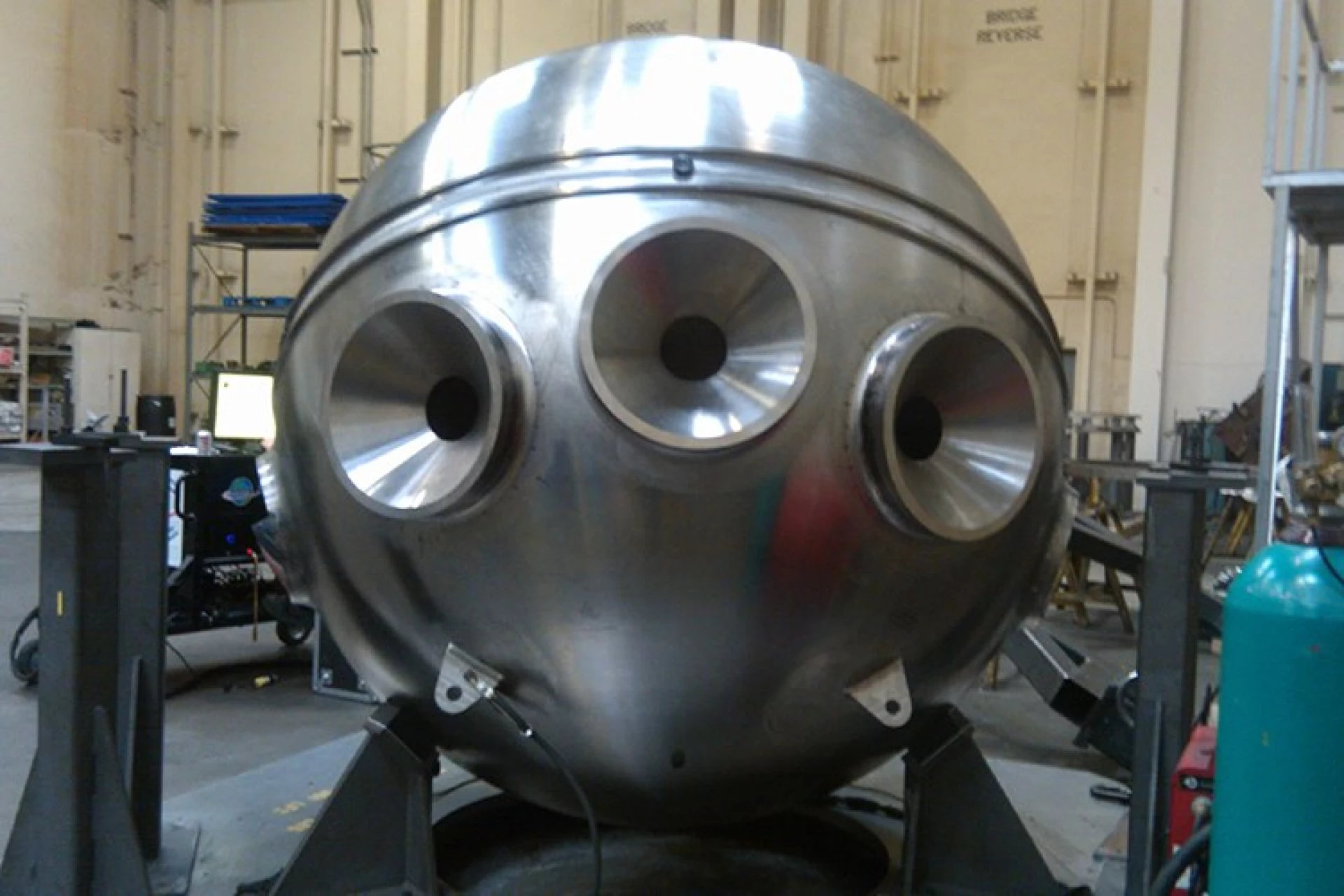 Upgraded Alvin submersible sets sail