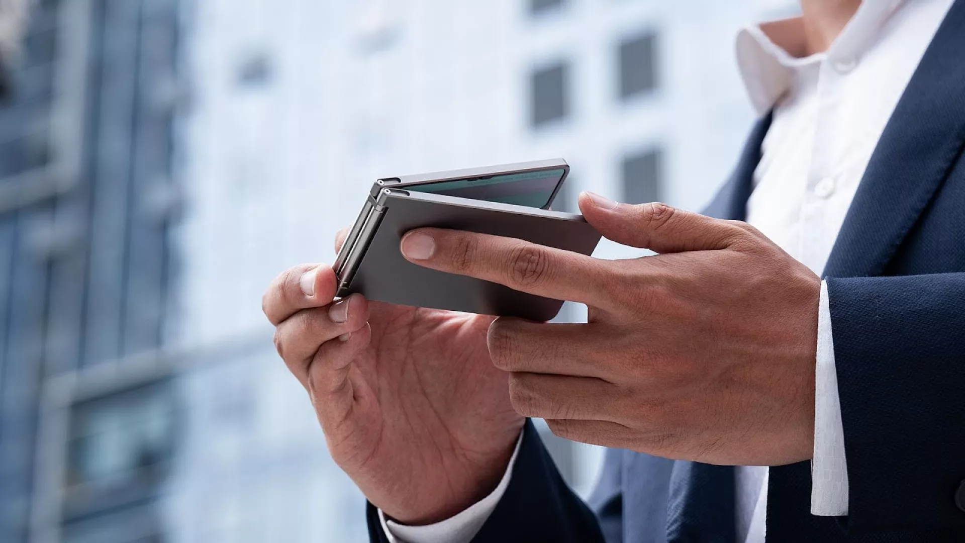 Redefining Minimalism? This Titaner Titanium EDC Wallet is Just 10mm Thin!