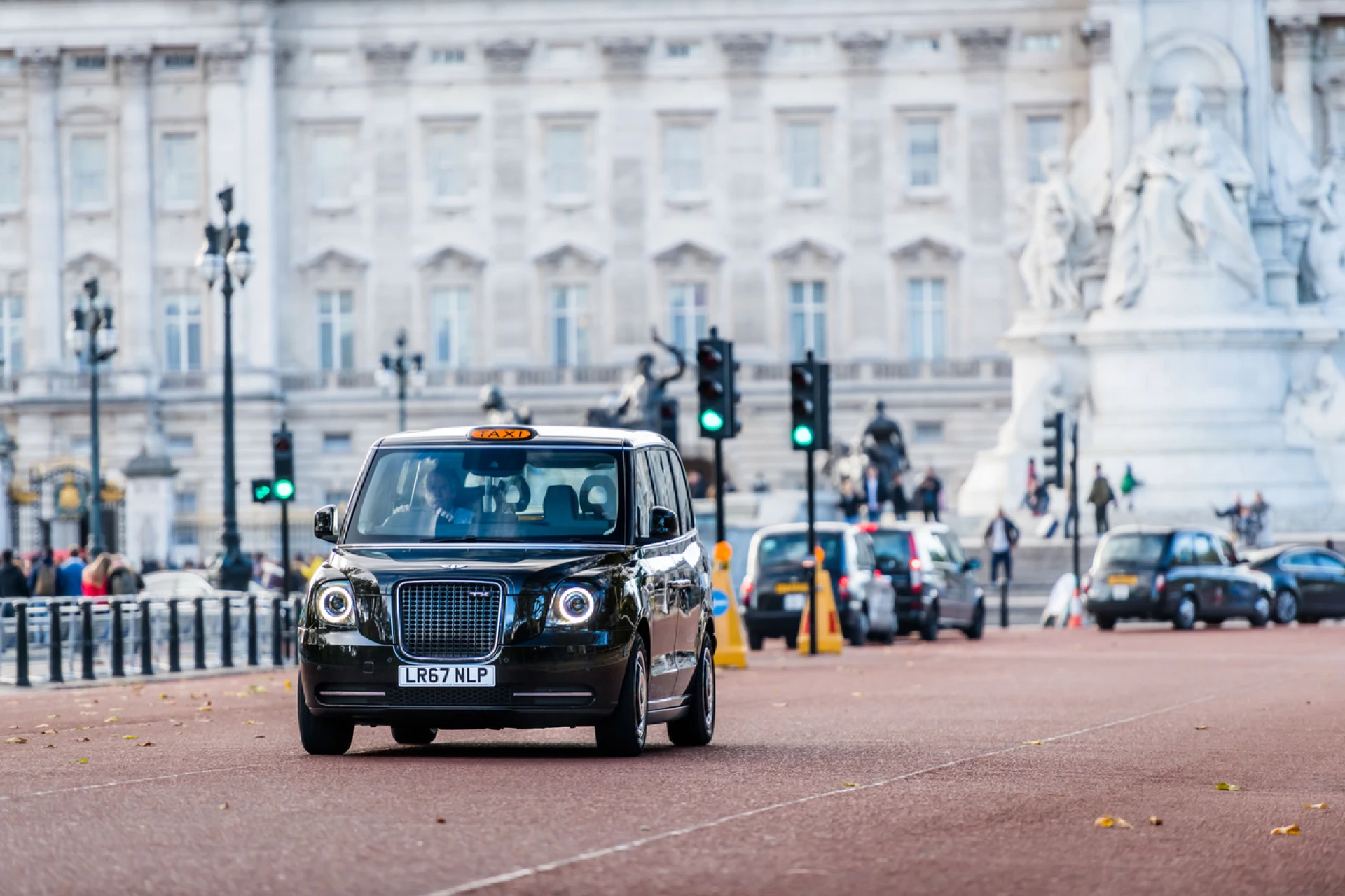 TX eCity black cab now ready to take passengers in London