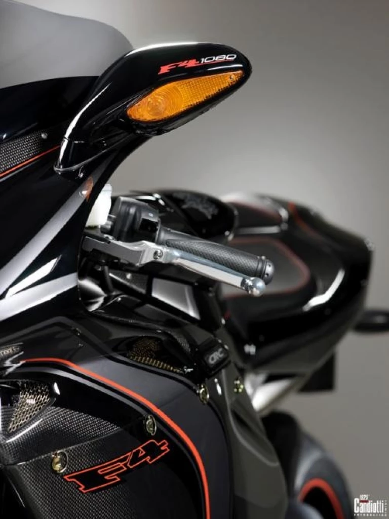 MV Agusta F4CC unveiled – 100,000 euro, 195 mph, 100 only