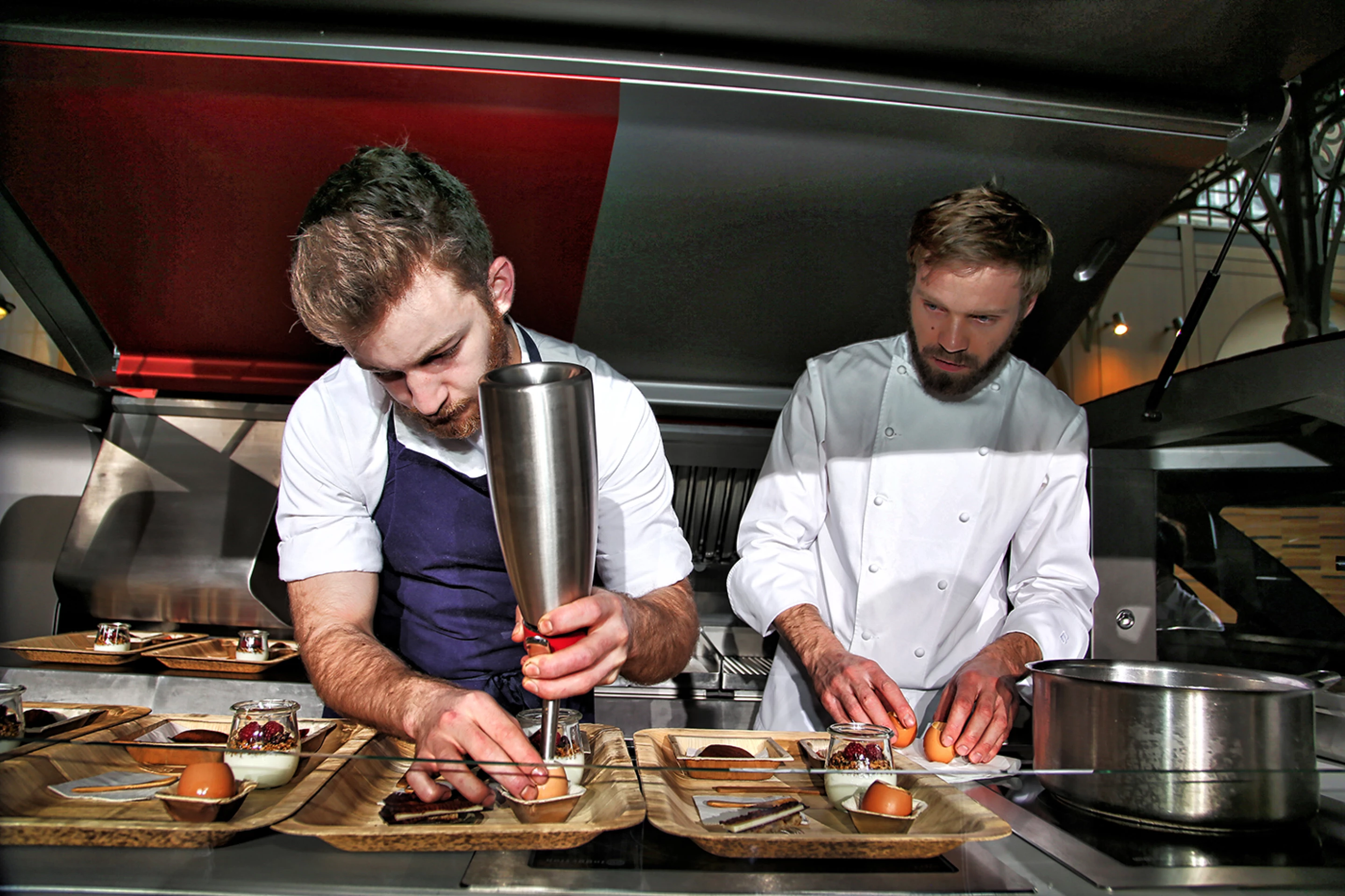 Peugeot Design shows an ingenious foodtruck: Le Bistrot du Lion