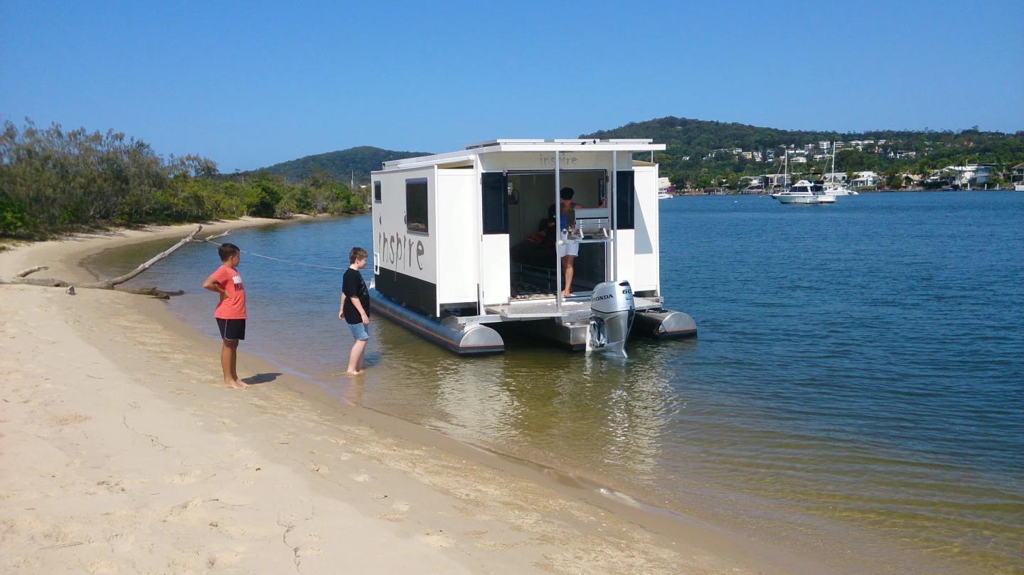 Transformis Inspire expandable houseboat spends the night on land or water