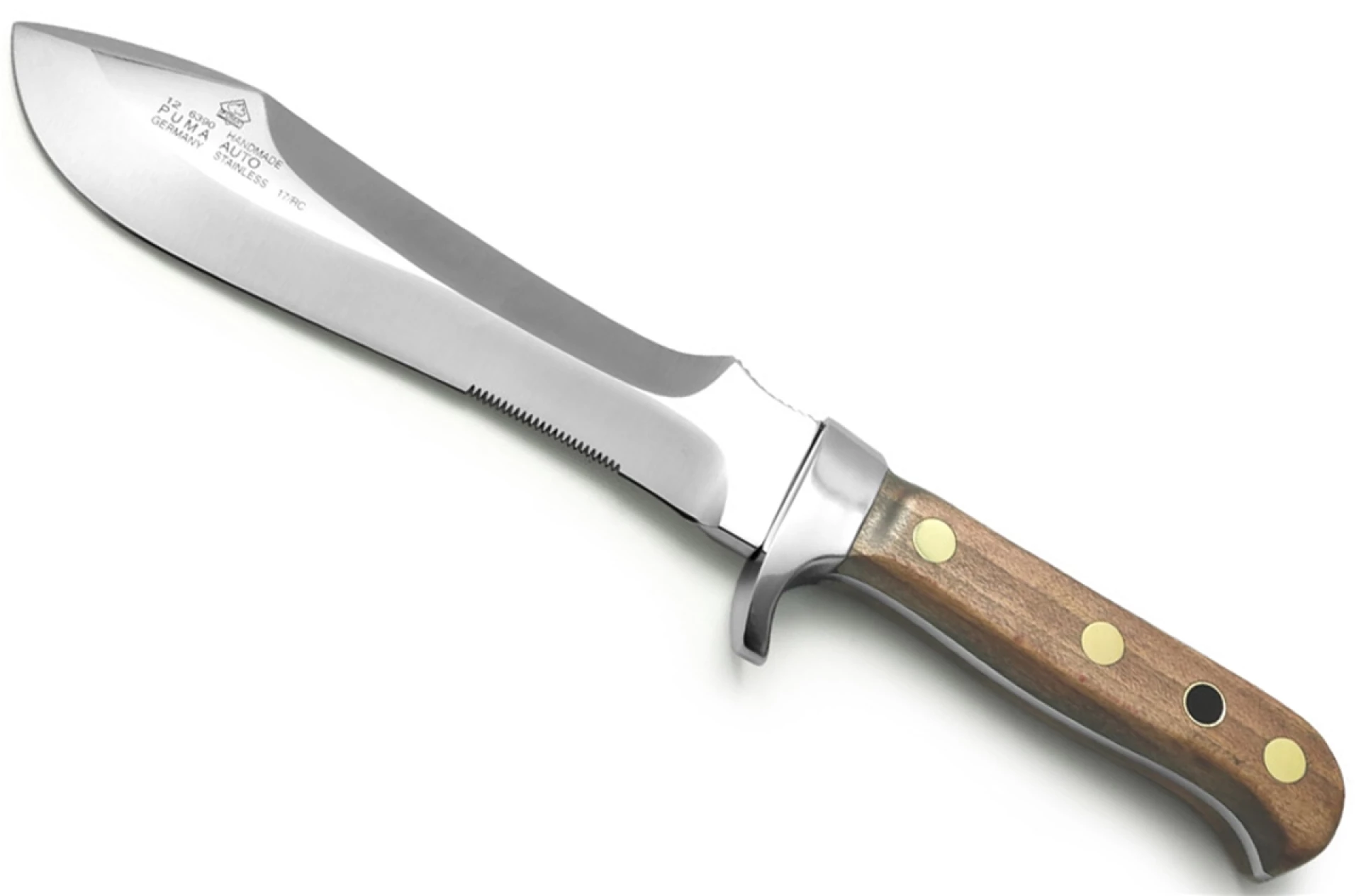 The Puma White Hunter: A Legend of Hunting Knife Design
