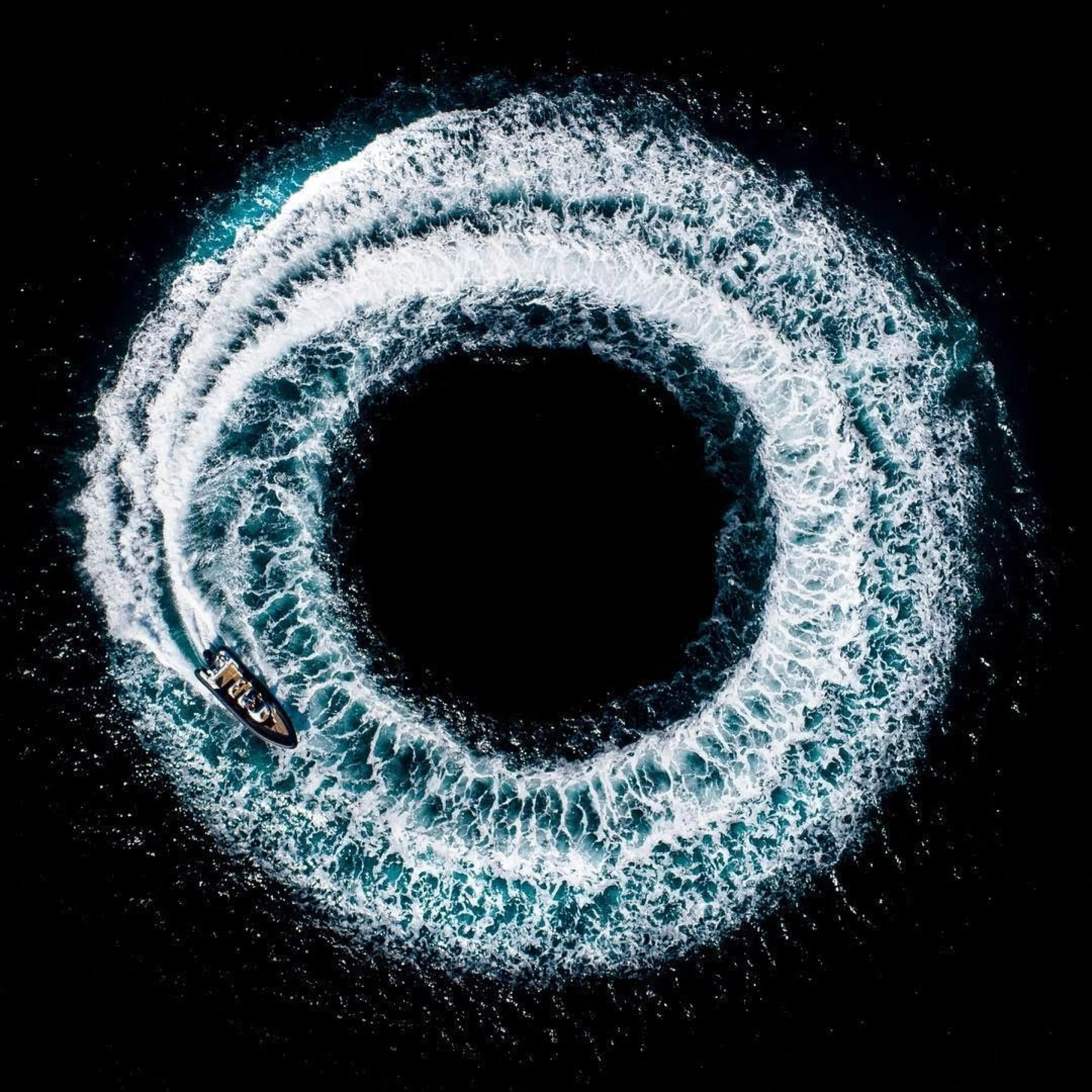 Inaugural Instagram Photography Awards attracts an astounding 180,000 ...