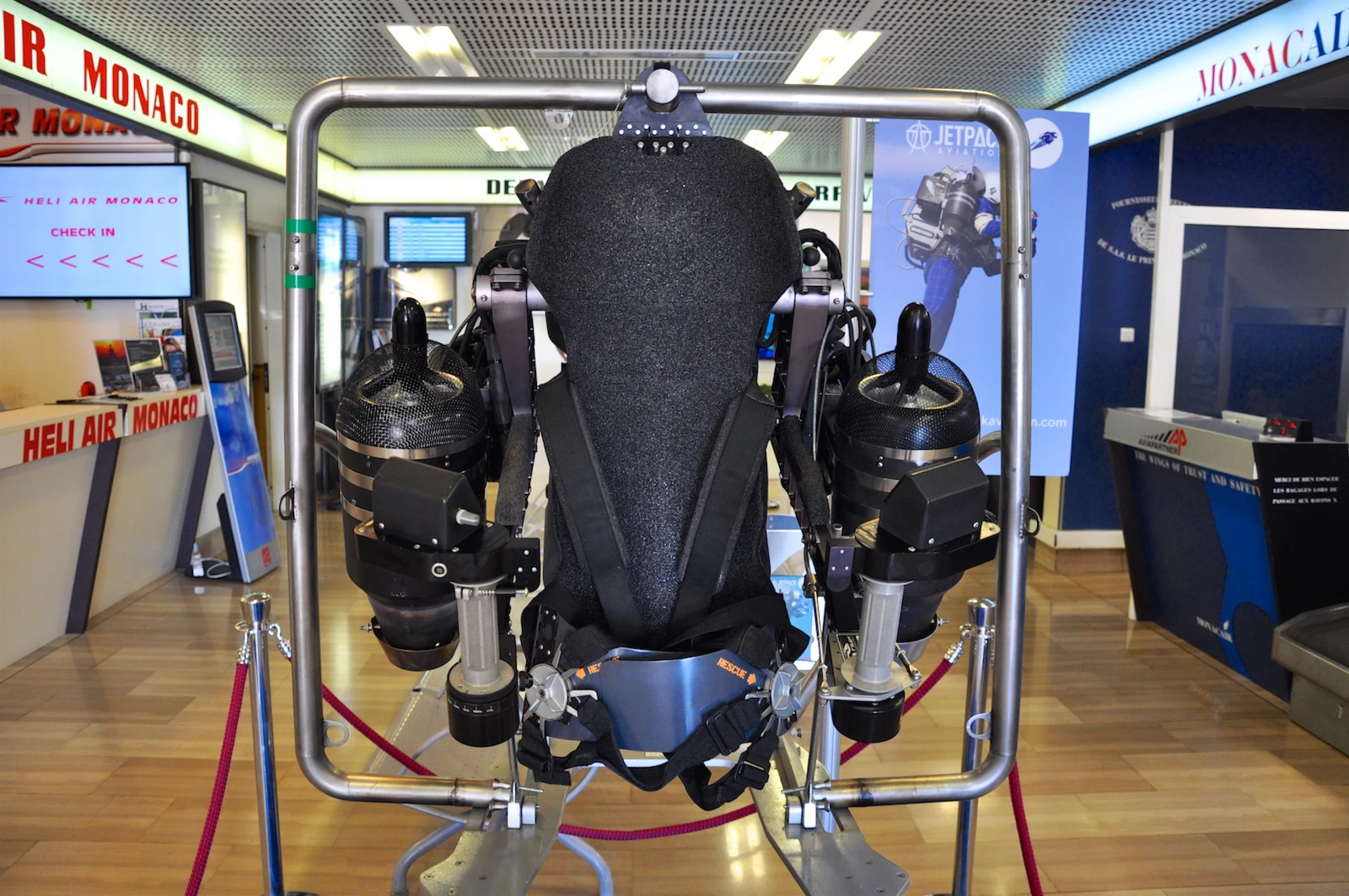 JB-10 Jetpacks now on sale to "well qualified buyers" – but there's ...
